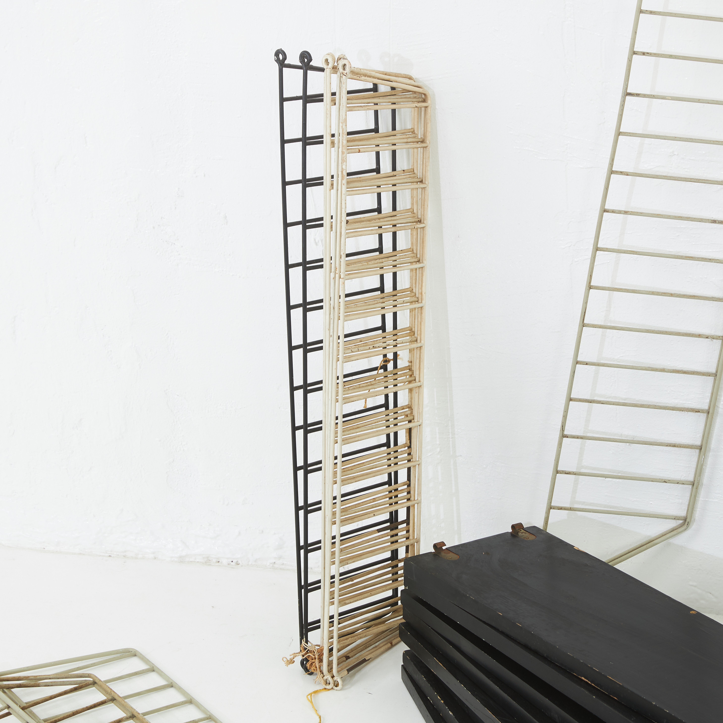 Bilder för 2030362. NILS och KAJSA STRINNING, bokhyllor String, 1900 ...