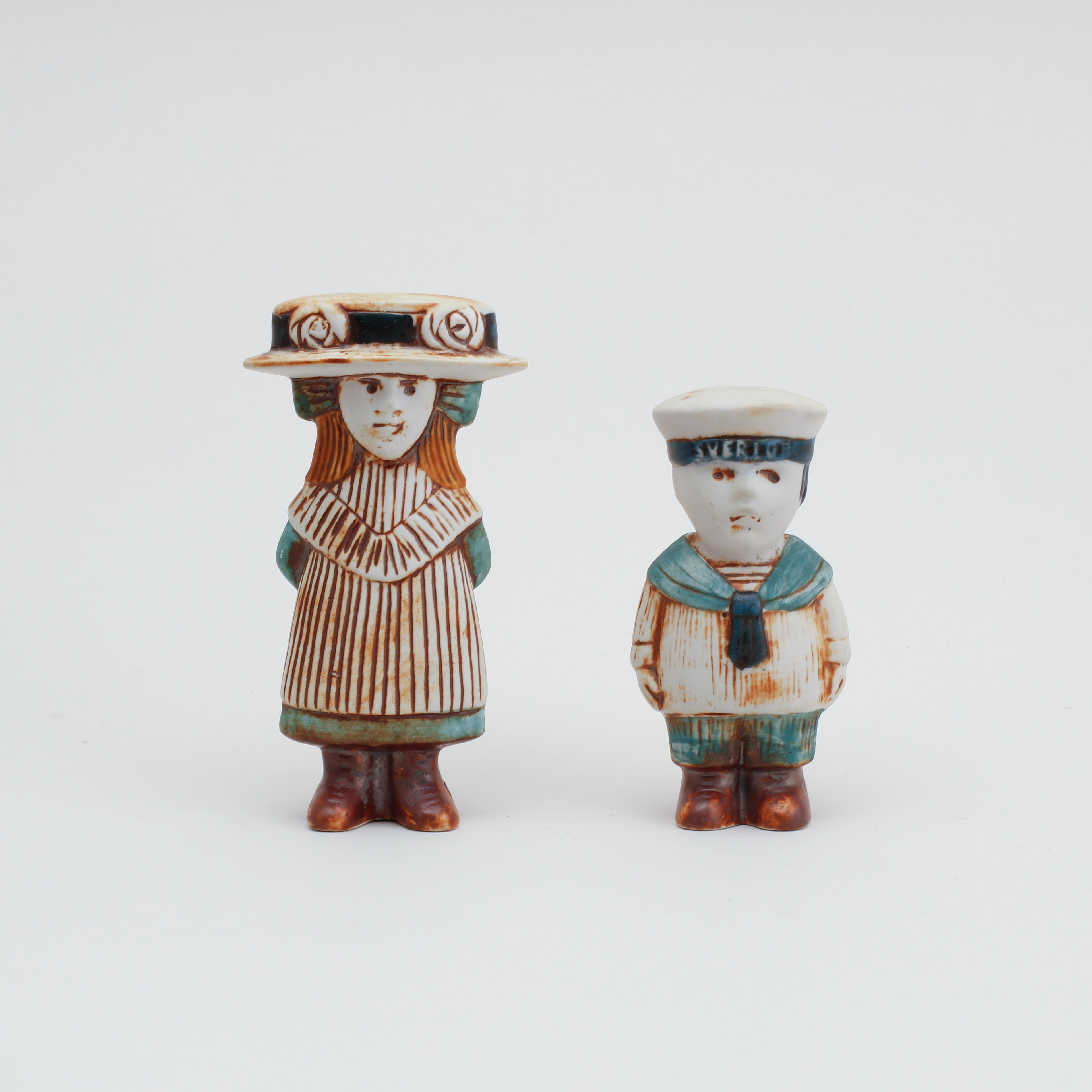 Images for 2030612. FIGURINES, 2 pcs, stoneware, "Gustav" and "Victoria ...
