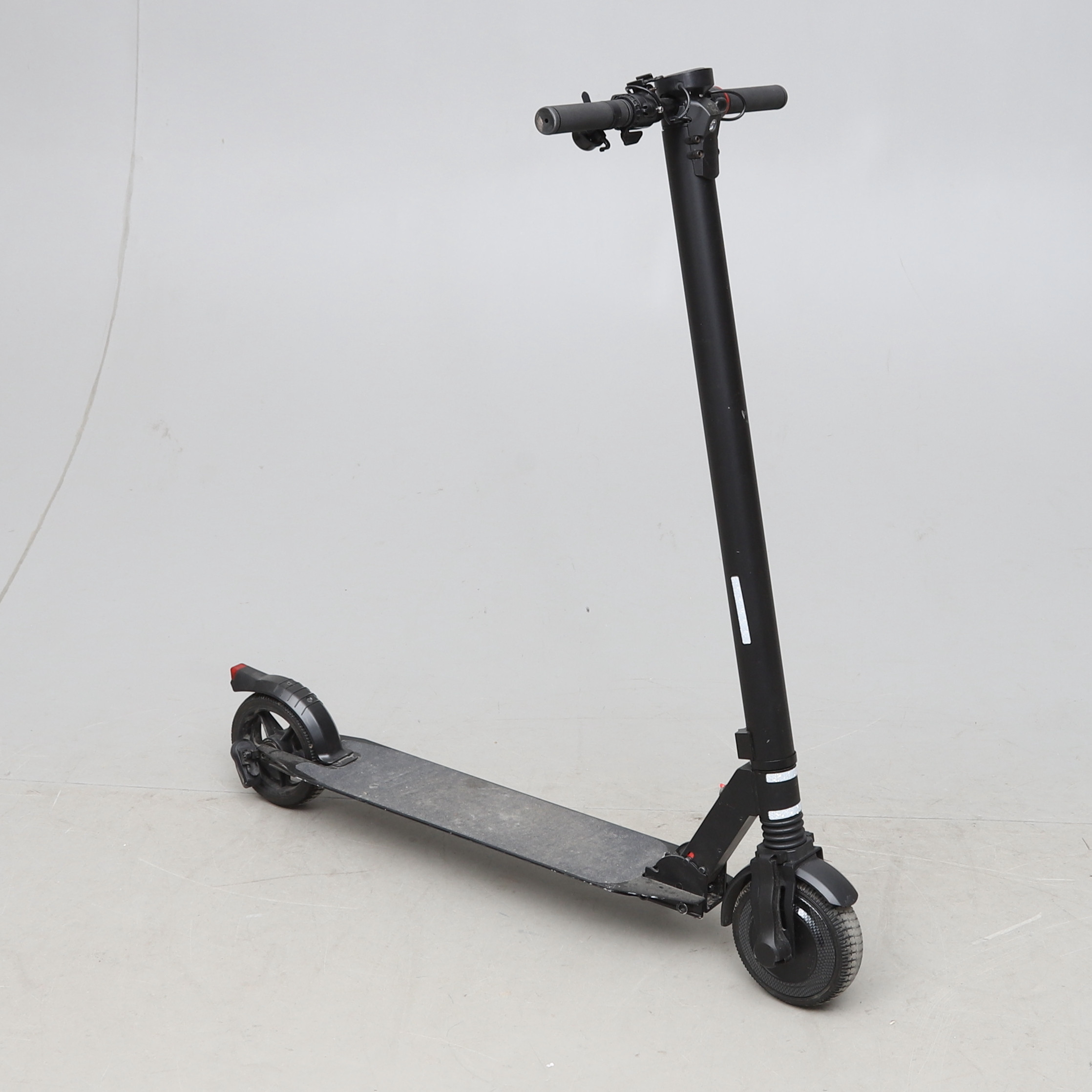 Bilder för 2058417. EL-SCOOTER, 2000-tal. - Auctionet