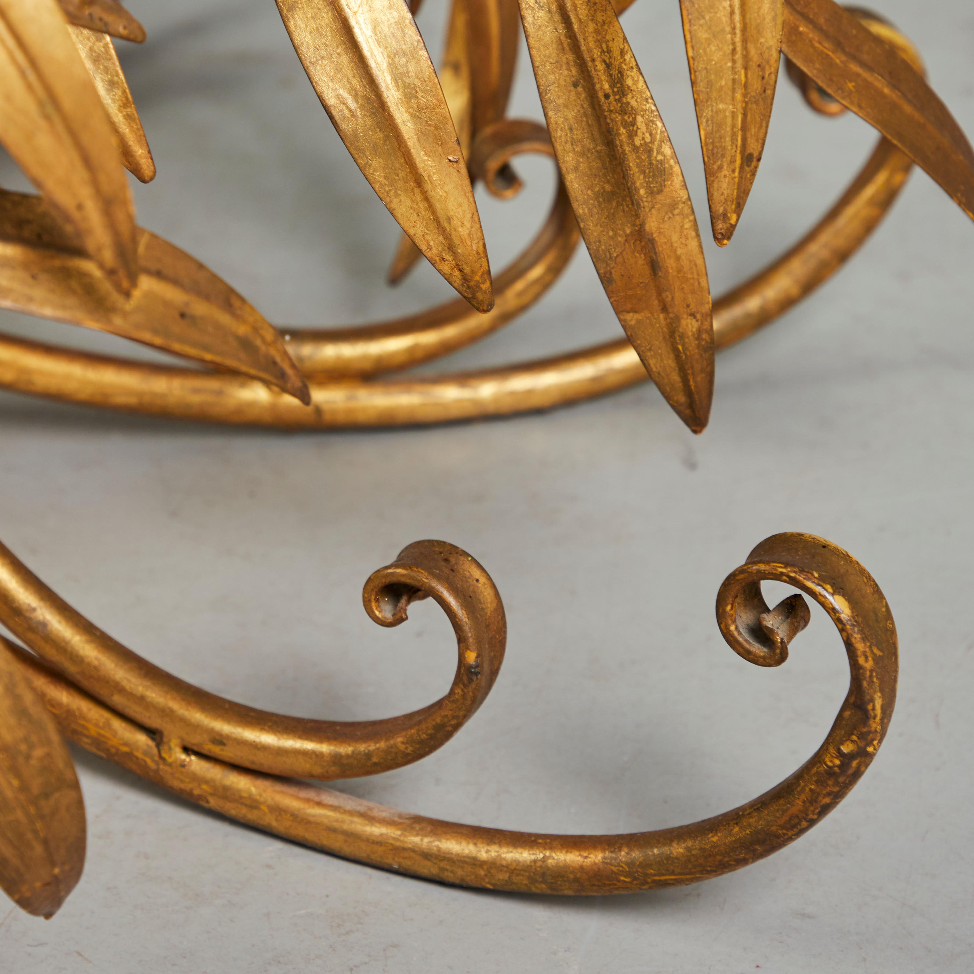 Bilder för 2084600. Hans Kögl, bord/soffbord, mässingsplatta, bladguld ...