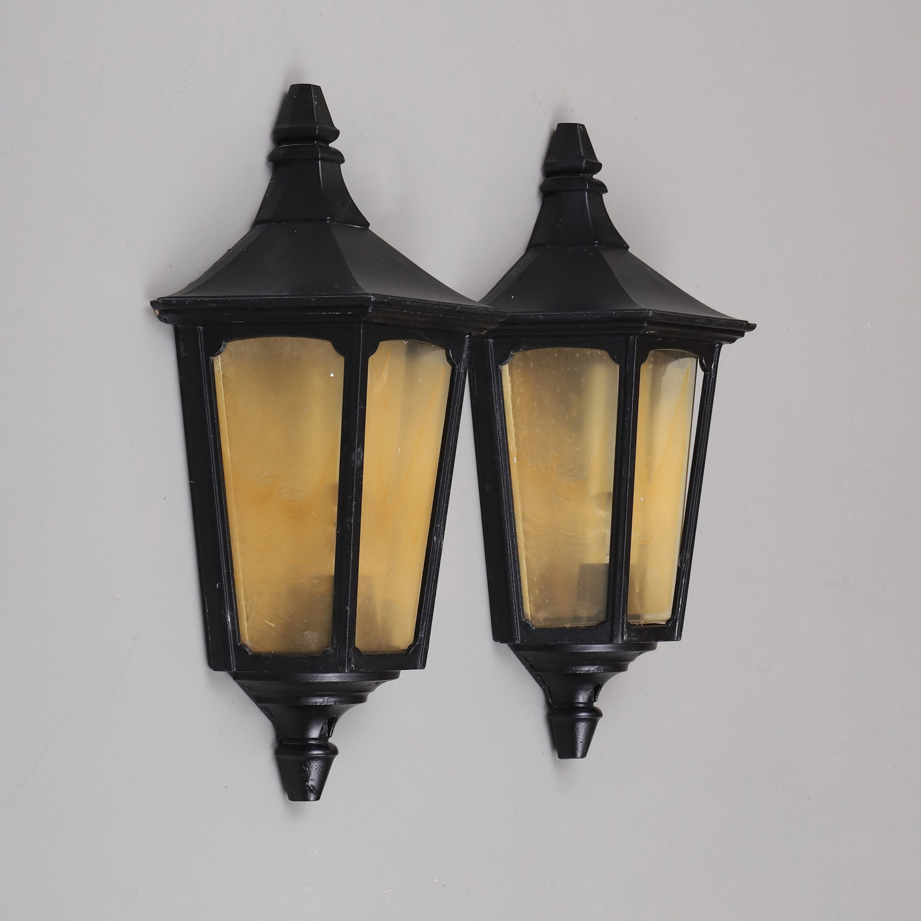 Images for 2088911. WALL LAMPS, a pair, facade lighting, "Citadel ...