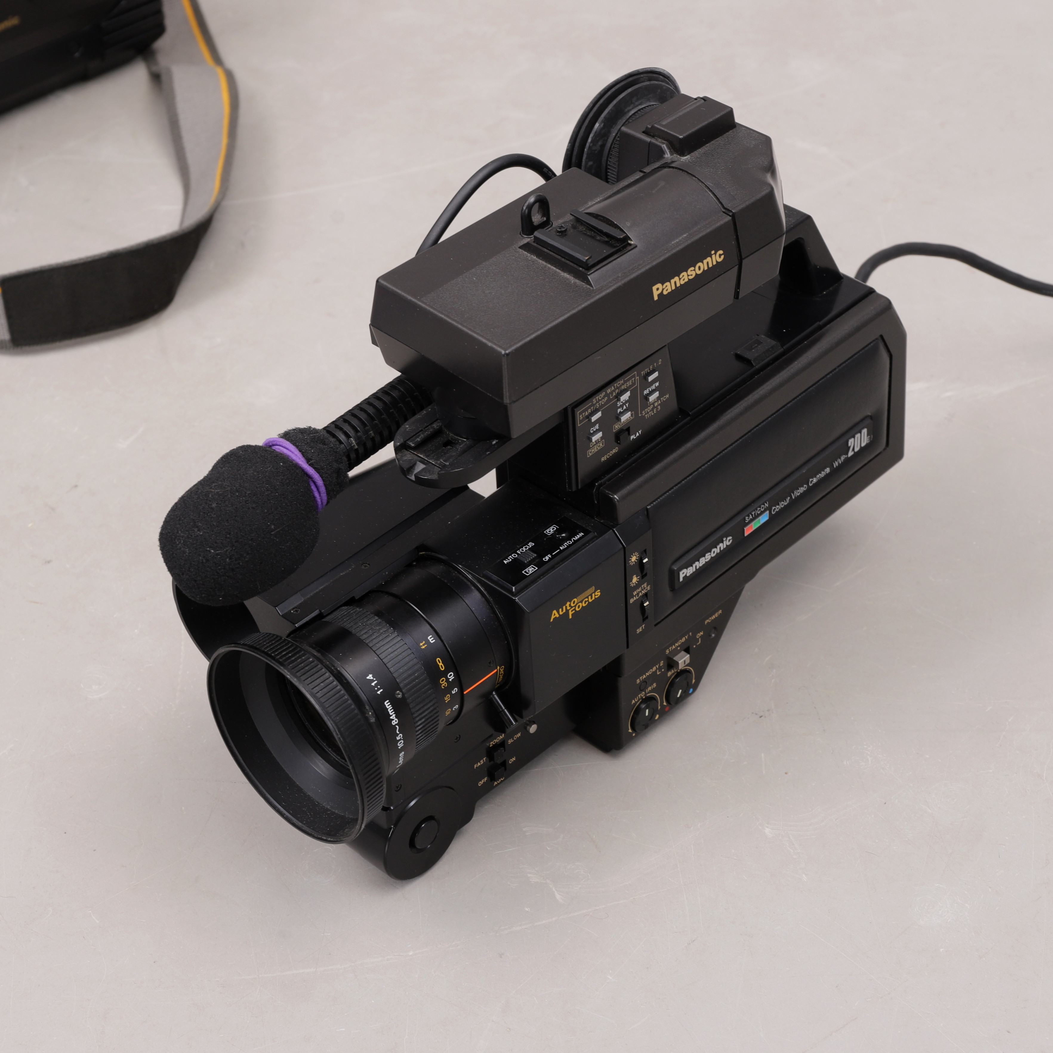 Images for 2091453. S-VHS CAMERA, EDITING EQUIPMENT, 1980s. - Auctionet