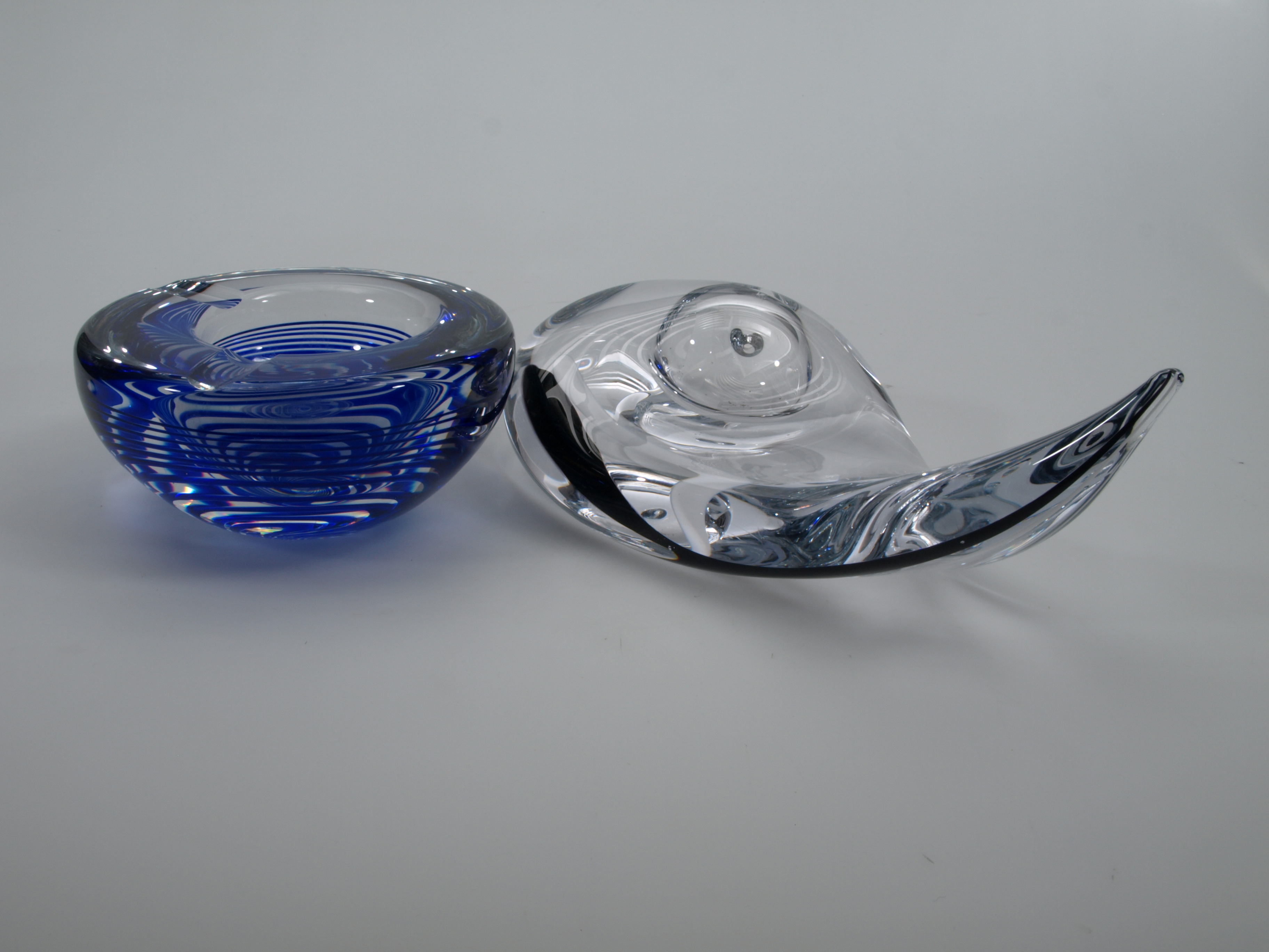Images for 209752. SCULPTURE AND ASH BASIN, glass, Studio Åhus. - Auctionet