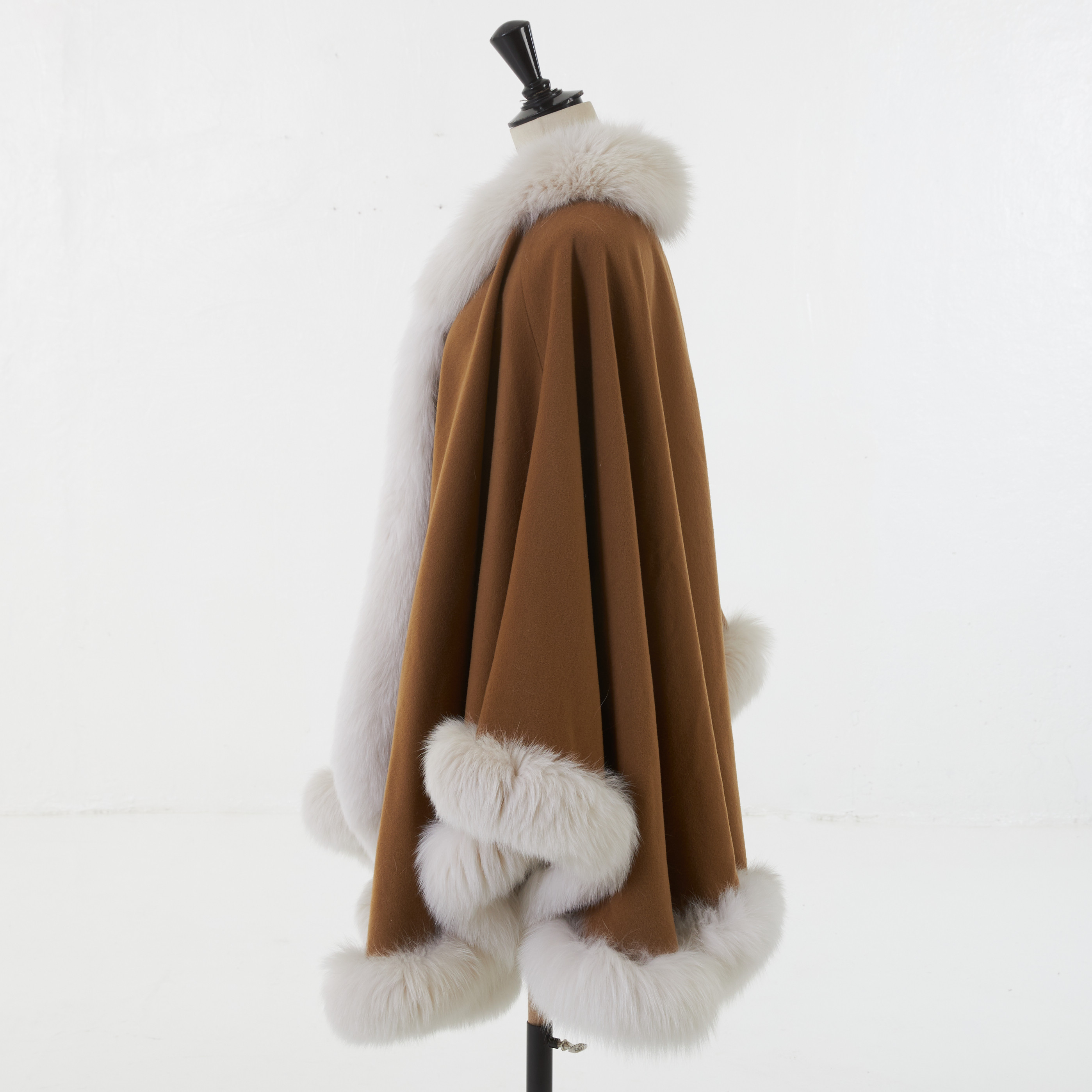 Images for 2099034. CAPE, contemporary, Saga Furs, camel colored ...