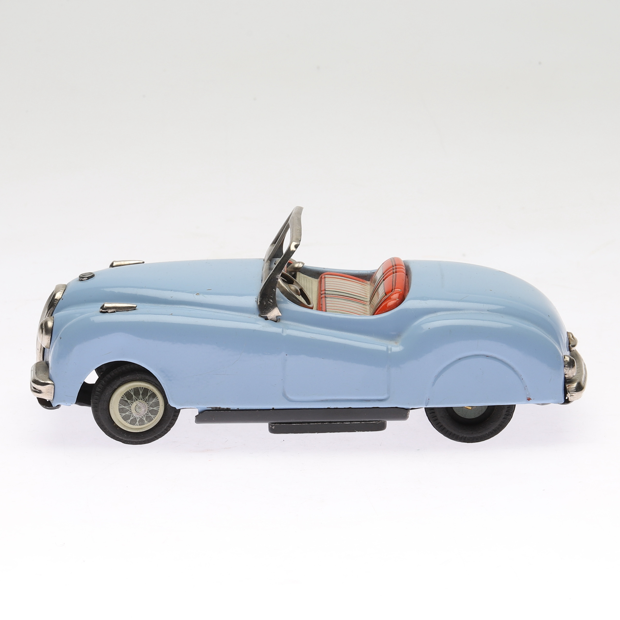 LEKSAKSBIL, Jaguar XJ 120, TM Modern Toys, Japan, 1950-/60-tal. | Barnebys