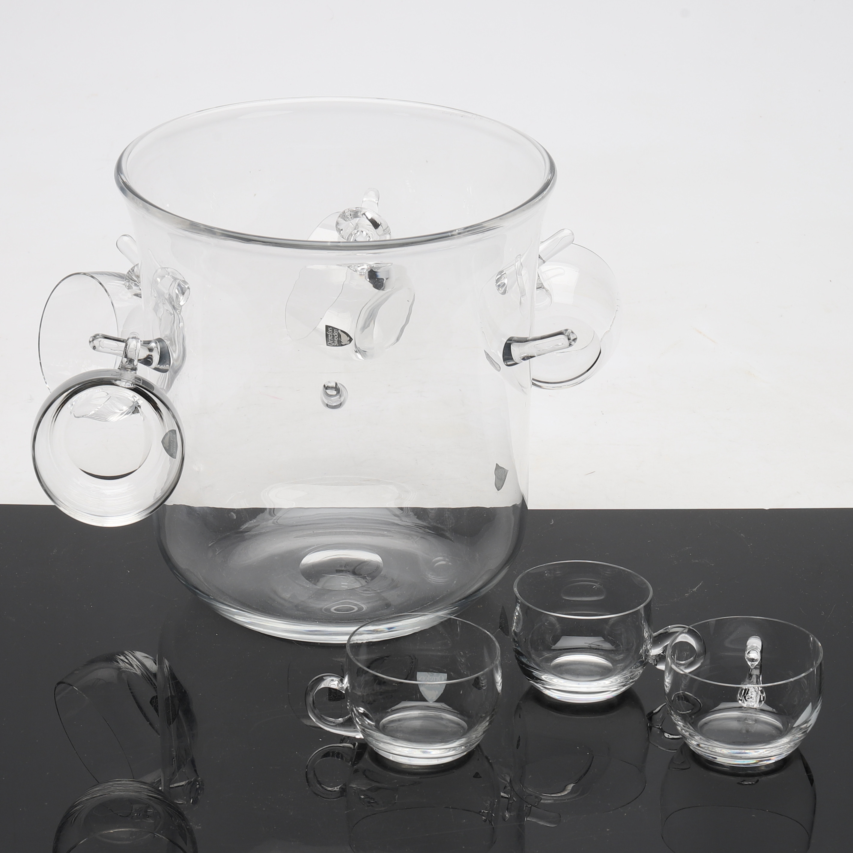 Images for 2104857. PUNCH BOWL, with mugs, 13 parts (8+5), glass, among ...