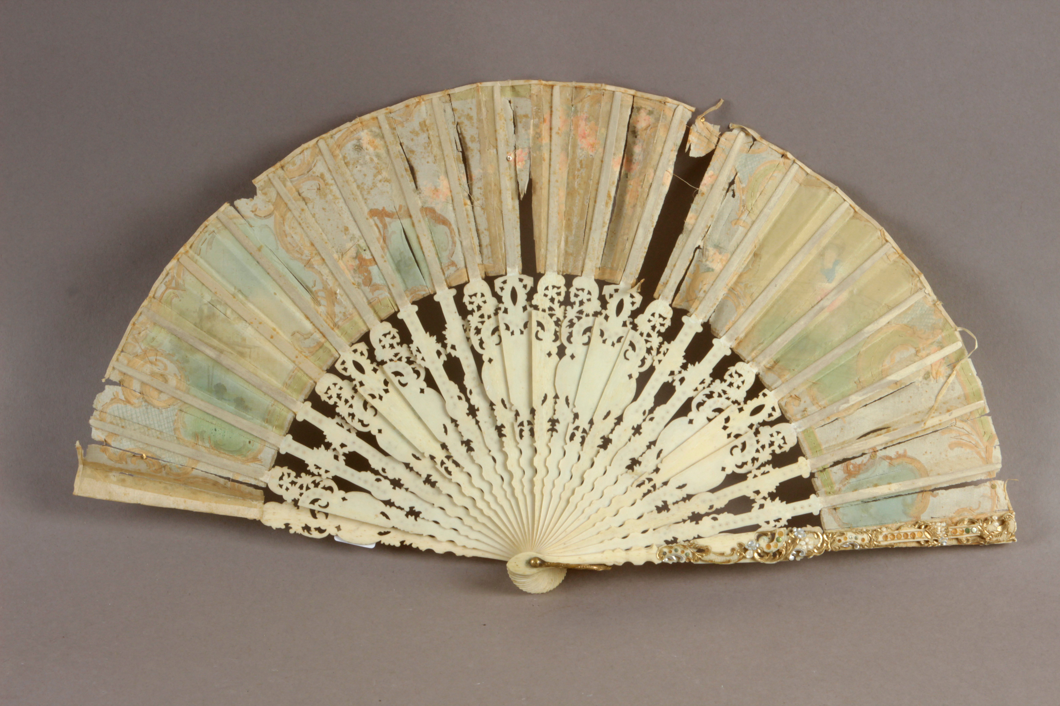 Images for 2105893. FAN CIRCA 1900. - Auctionet