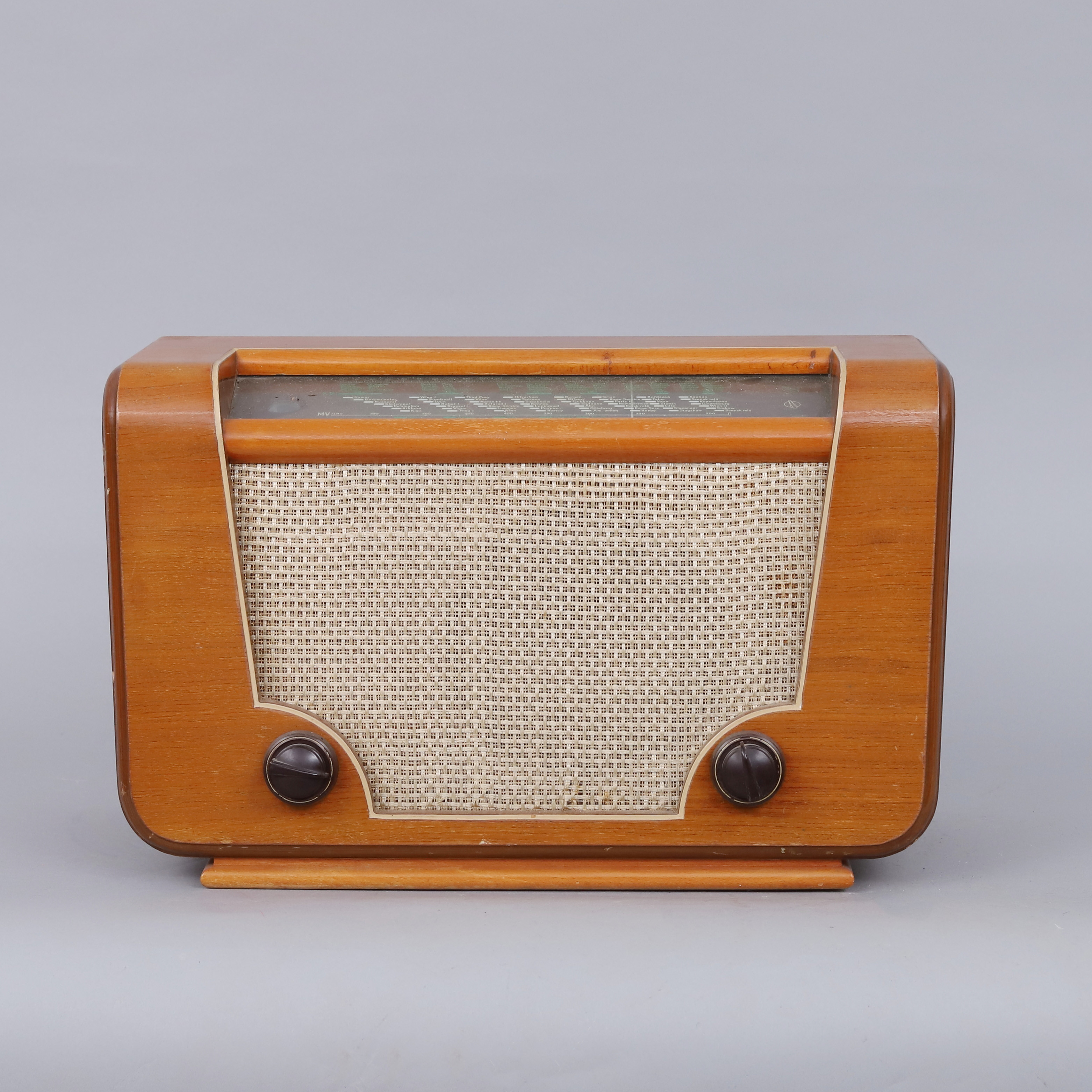 Images for 2112938. RADIO, Scandinavian Radio, 1940s, Sweden. - Auctionet