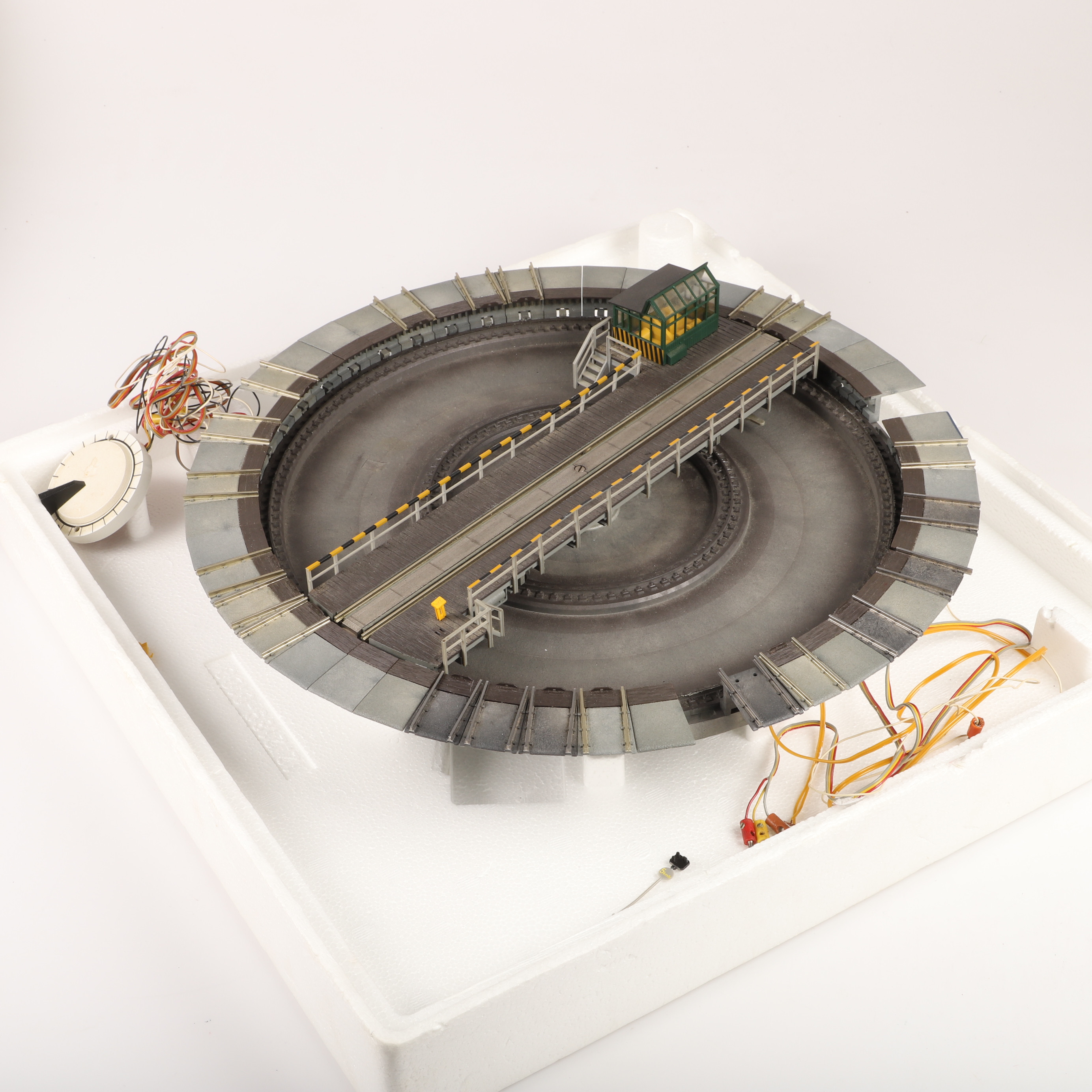 Images for 2127026. LOCATION STALL, 7028, AND TURN DISK 6652, Märklin ...