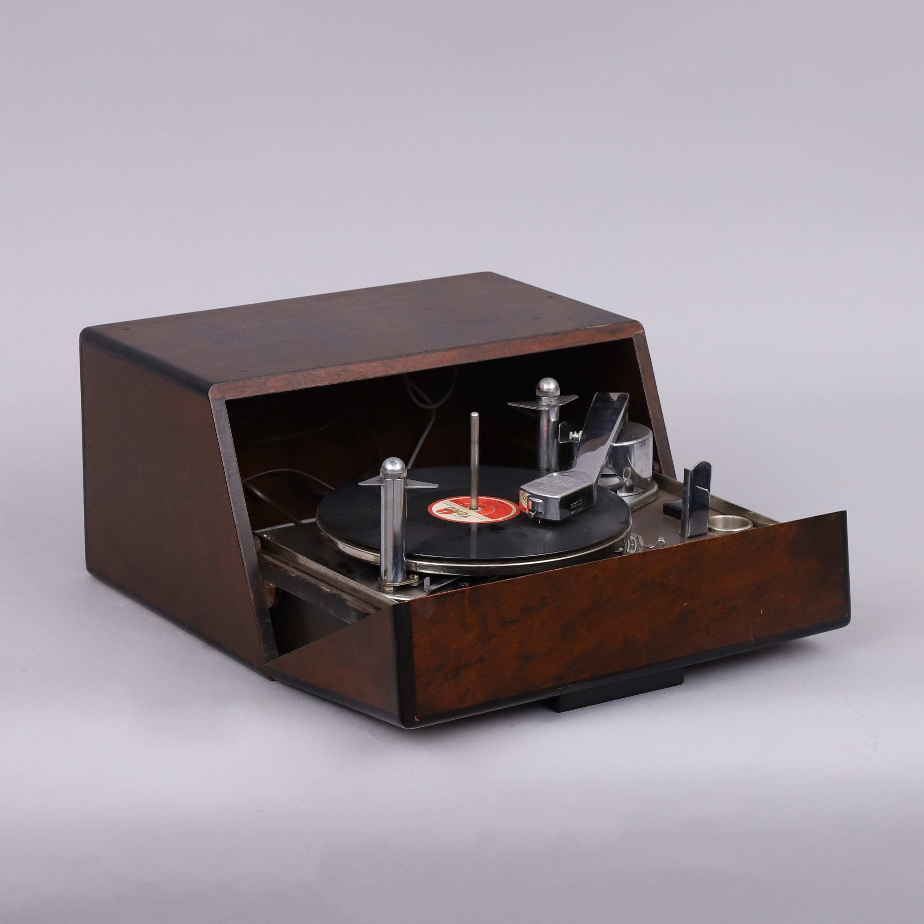 Images for 2135027. RECORD PLAYER, Luxor, 1930s/40s, Sweden. - Auctionet