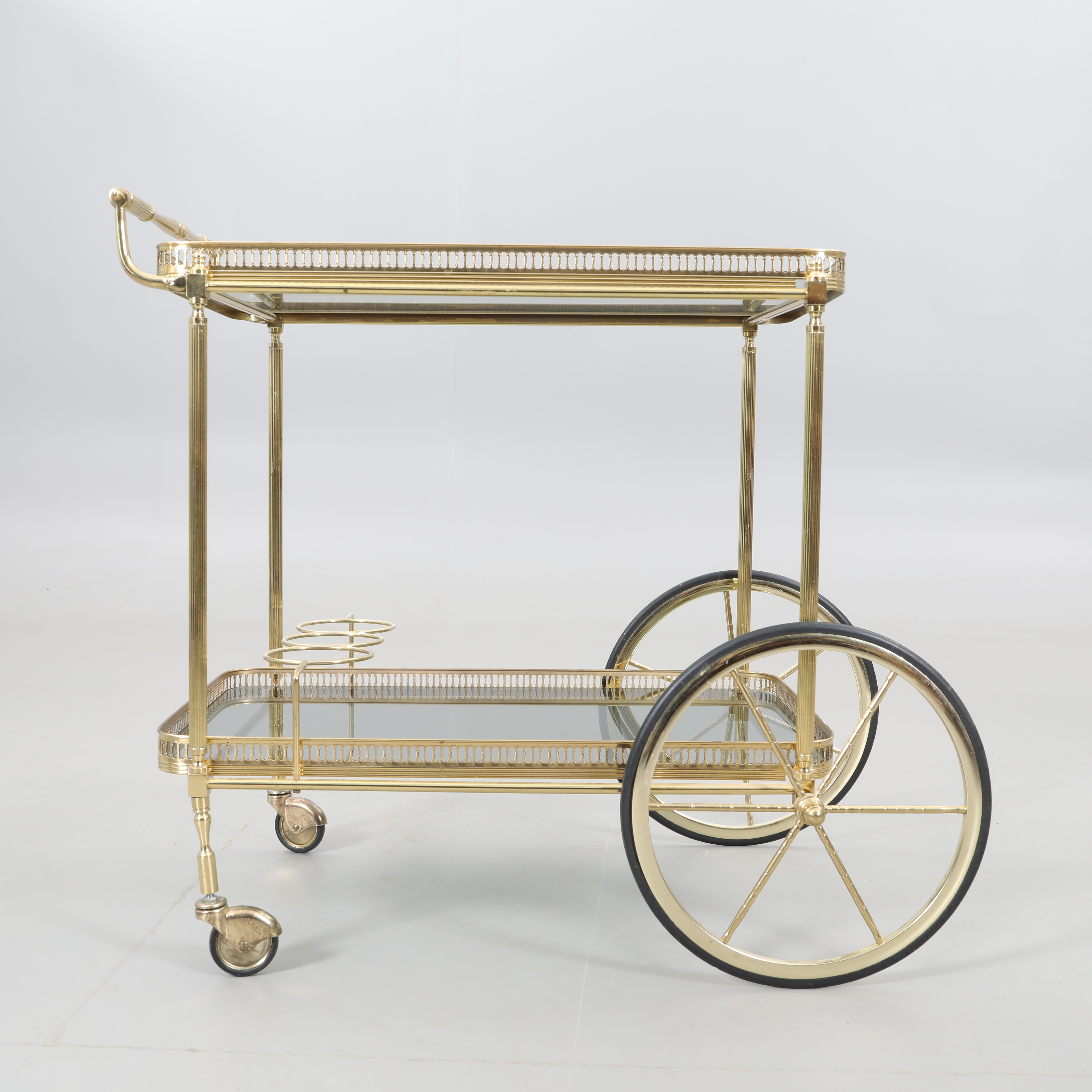 BAR/SERVERINGSVAGN, metall, rökt glas, 1960-tal. | Barnebys