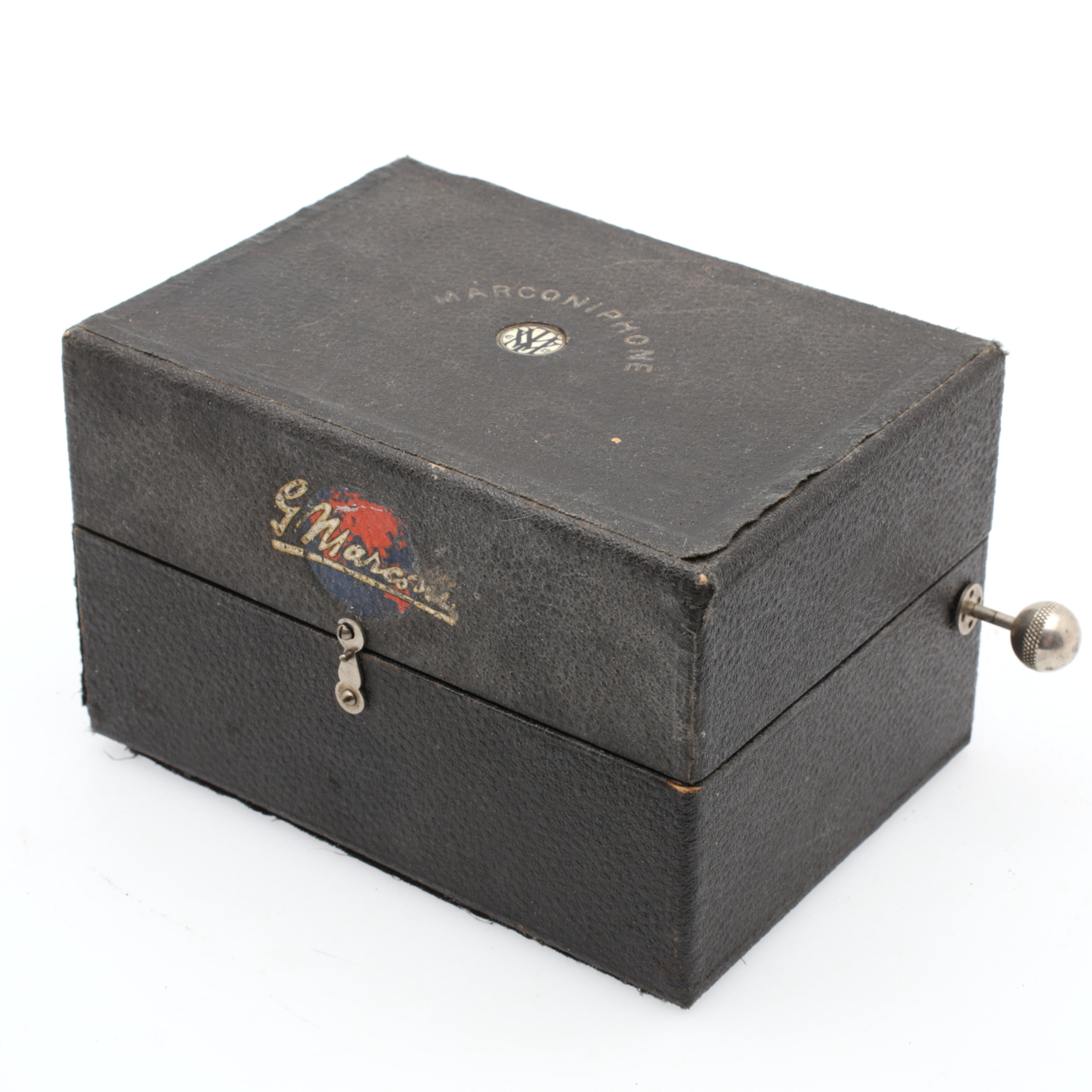 Bilder för 2155516. KRISTALLMOTTAGARE, 3 stycken, olika material, bl.a ...