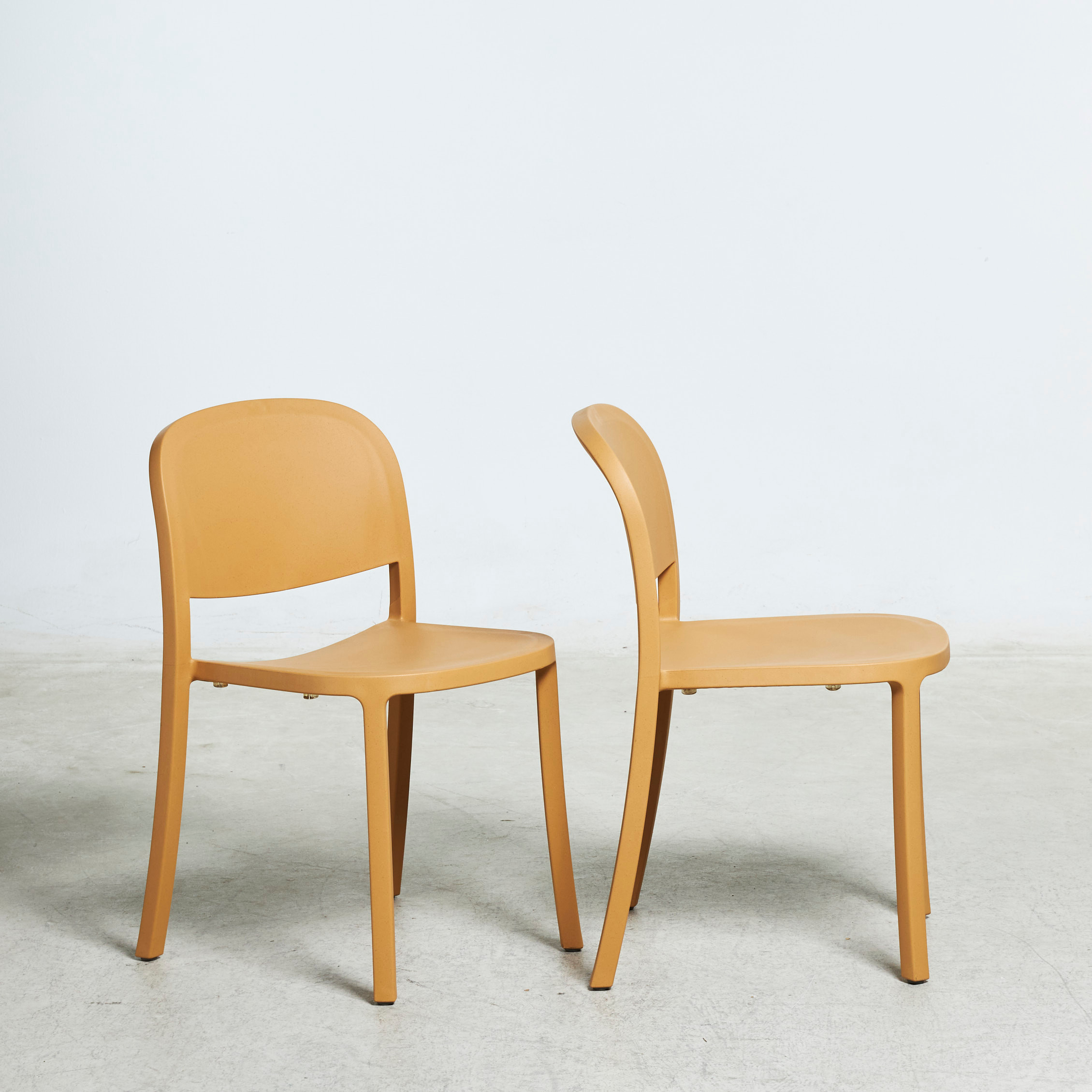 Bilder för 2181402. JASPER MORRISON. STOLAR, 1-par, "1 inch Reclaimed ...