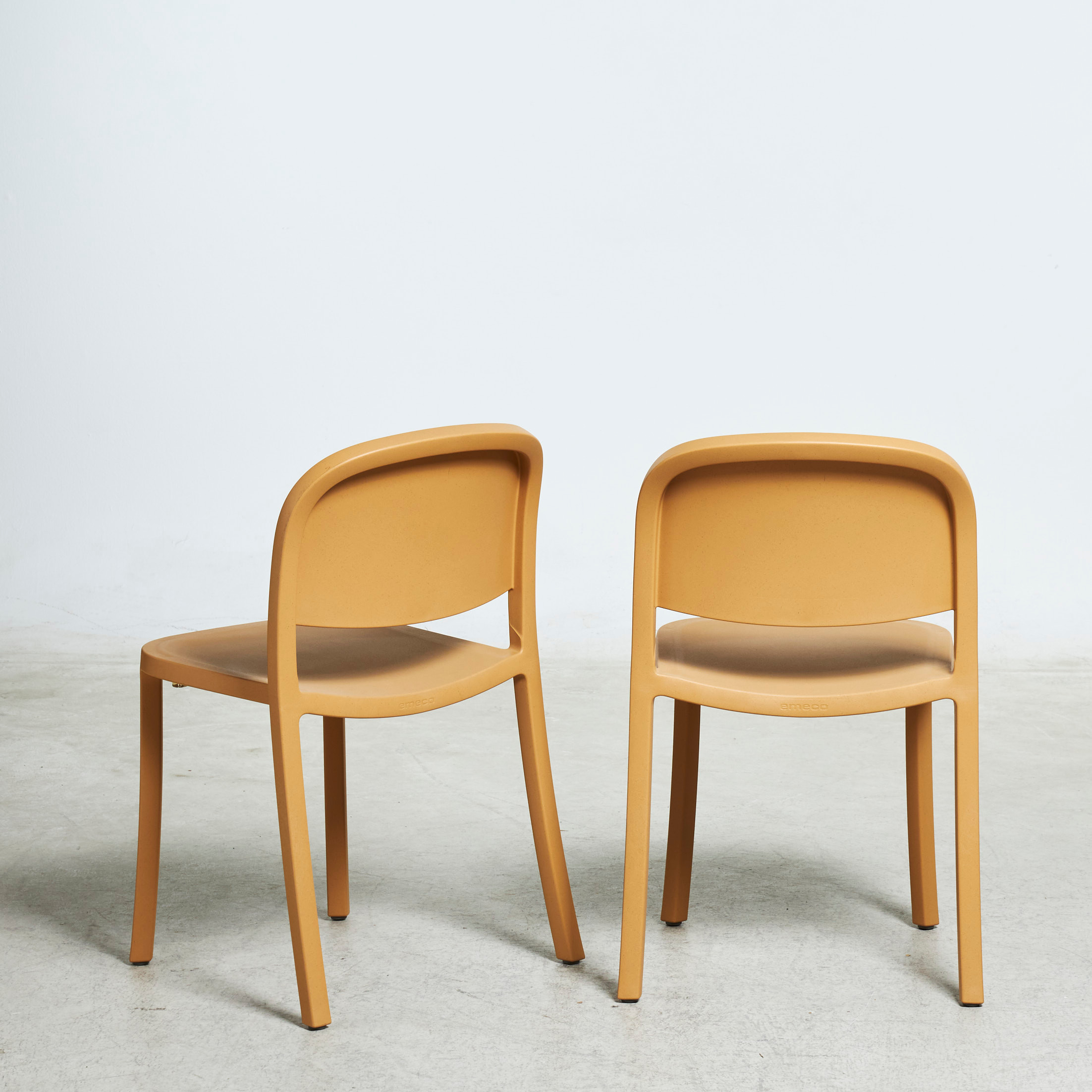 Bilder för 2181402. JASPER MORRISON. STOLAR, 1-par, "1 inch Reclaimed ...