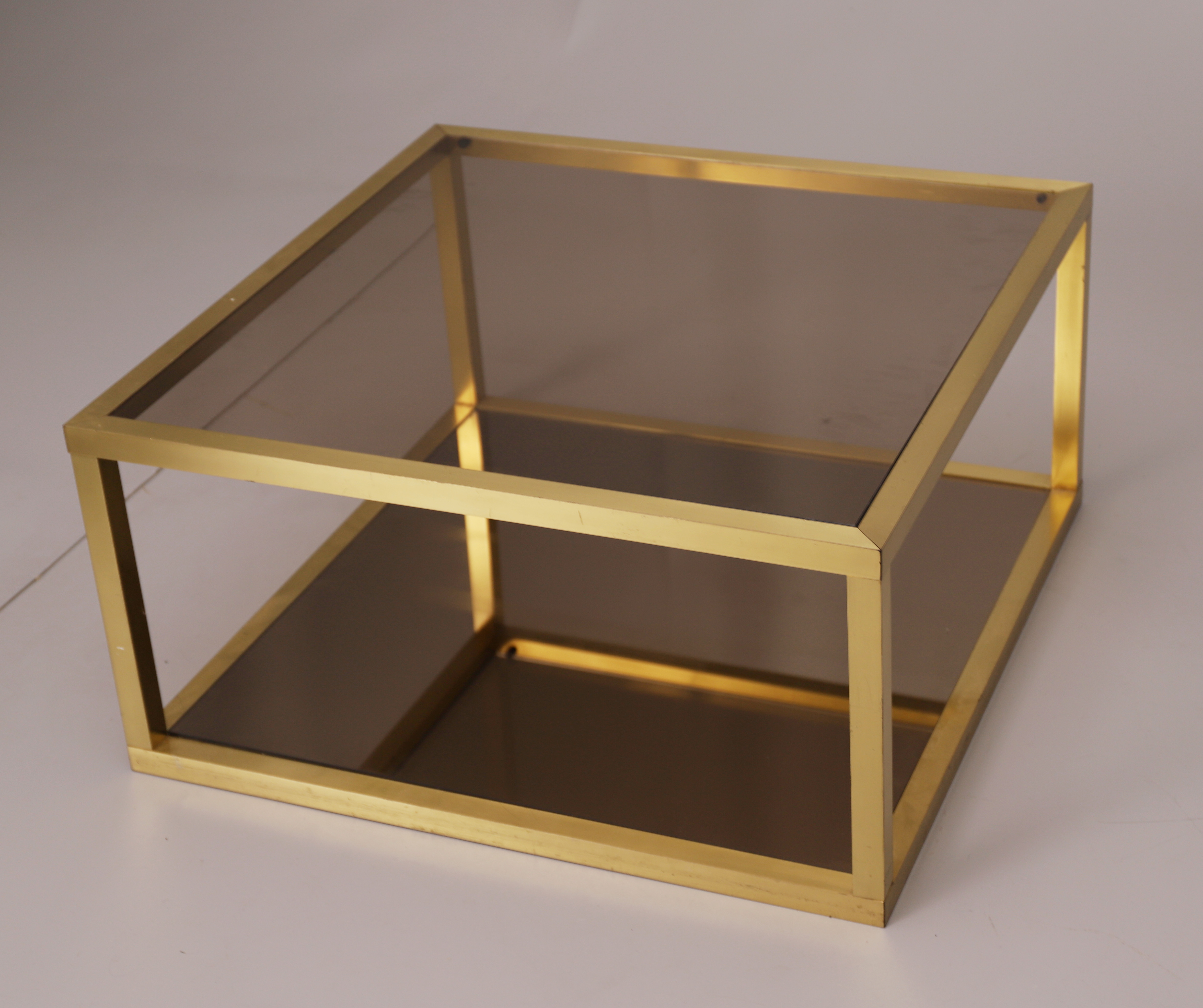 Bilder zu 2199411. 80ER COUCHTISCH IN GOLDENEM METALL. - Auctionet