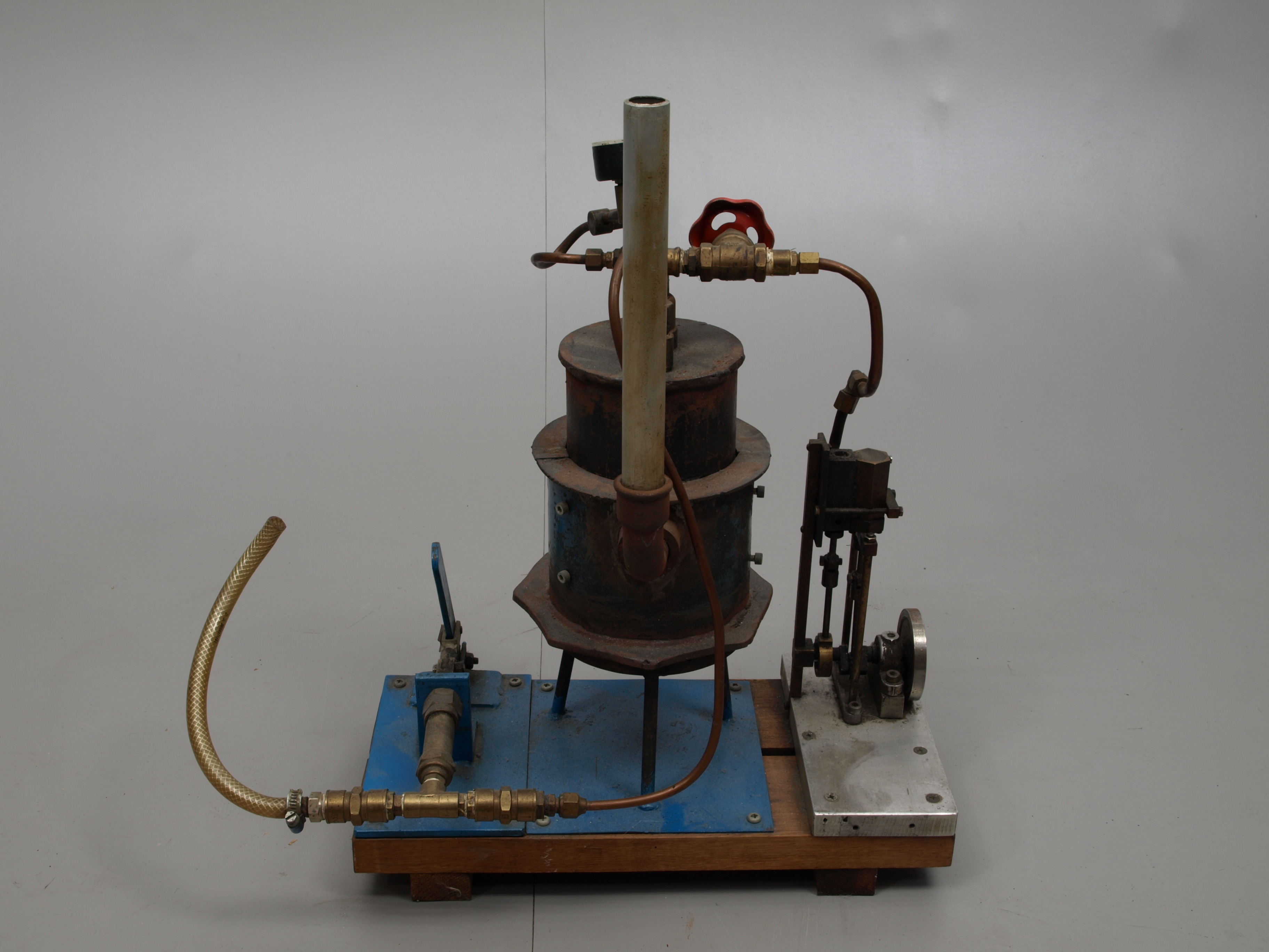 STEAM MACHINE, 1900s. Collectables - Technica & Nautica - Auctionet