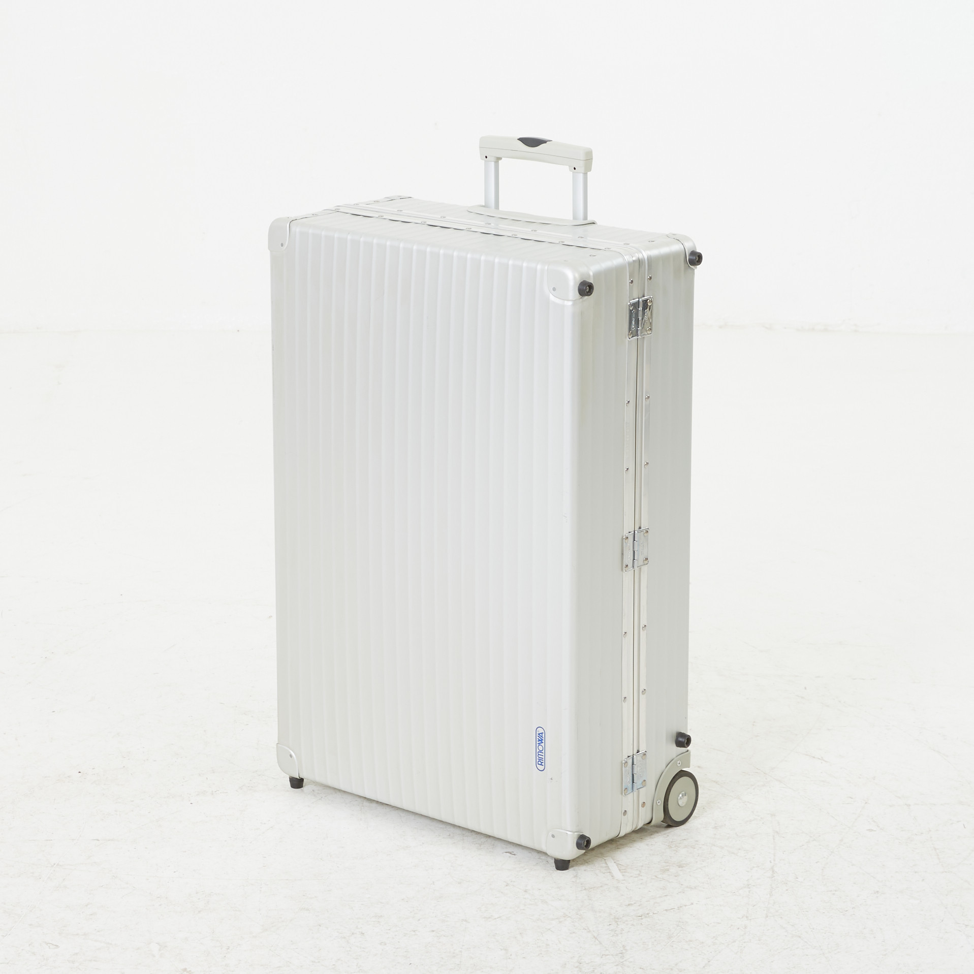 Images for 2207842. RIMOWA, suitcase, aluminum, interior with gray ...