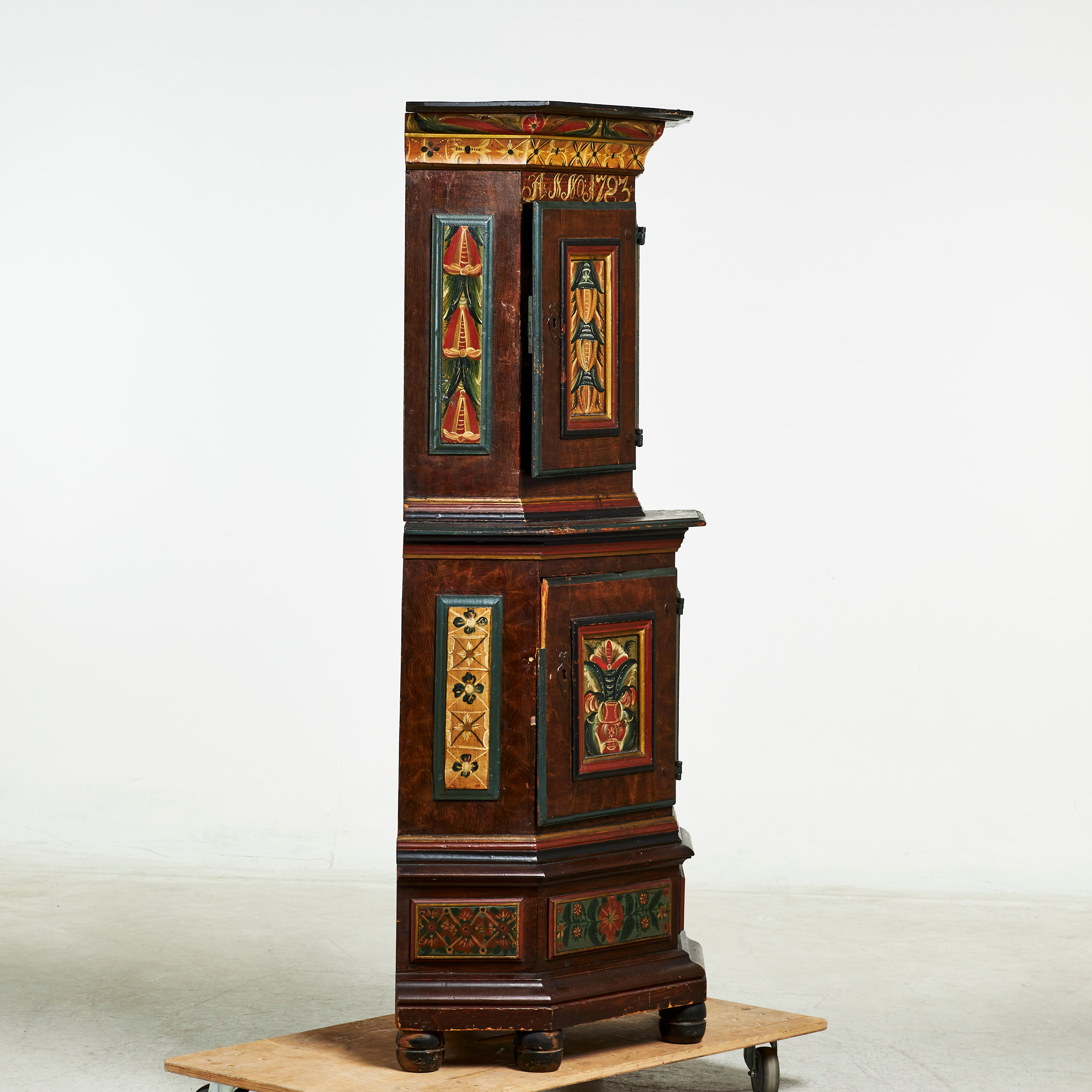 Images for 2226681. CORNER CABINET, 18th/19th century, commoner, with ...