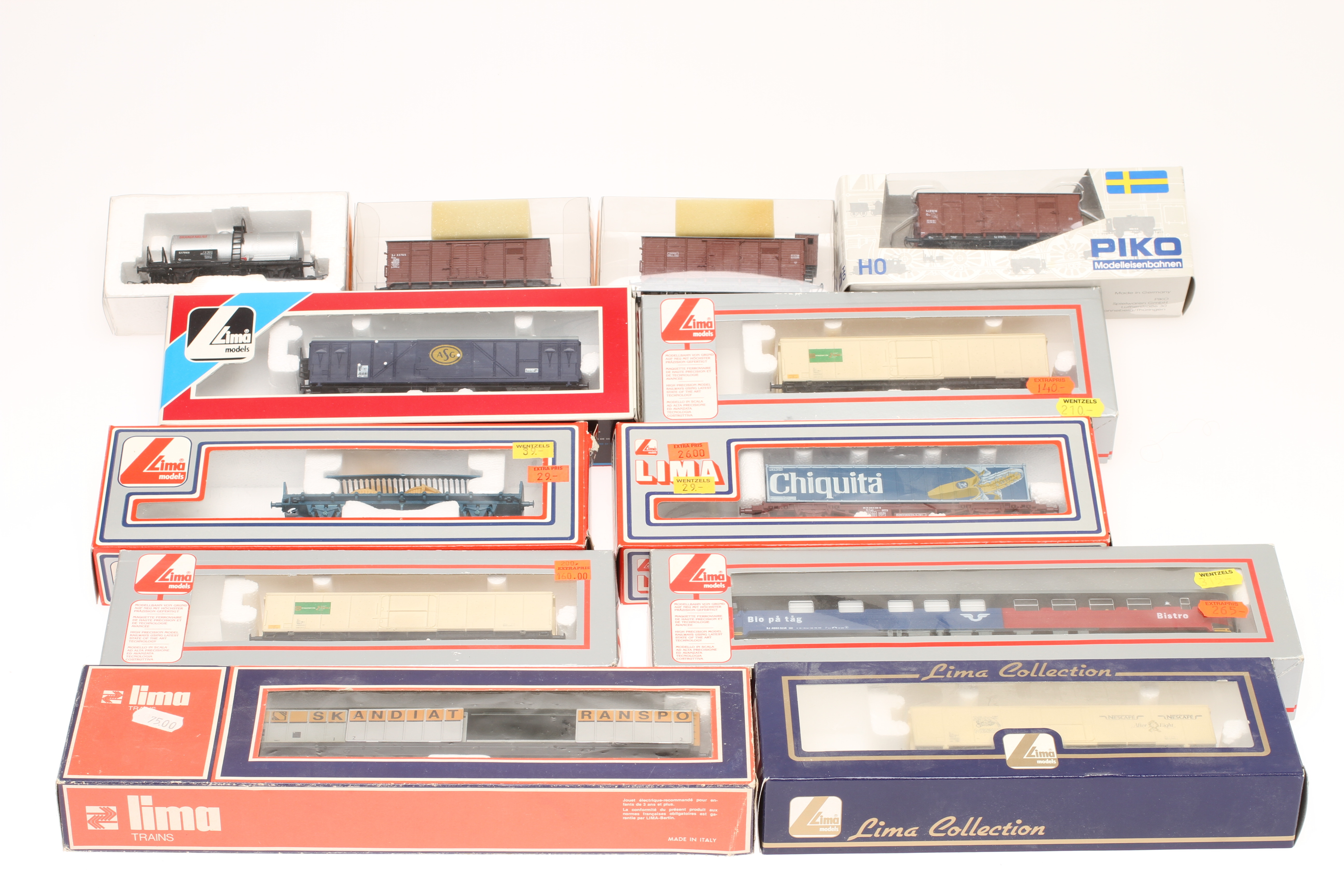 Images for 22422. LIMA 8 Swedish carriages, PIKO 4 Swedish carriages ...