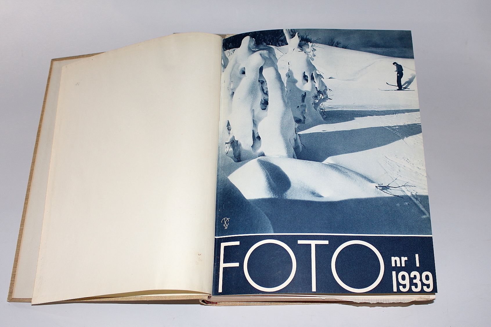 Images for 225256. THE MAGAZINE PHOTO, bound in book format, 1939 and ...