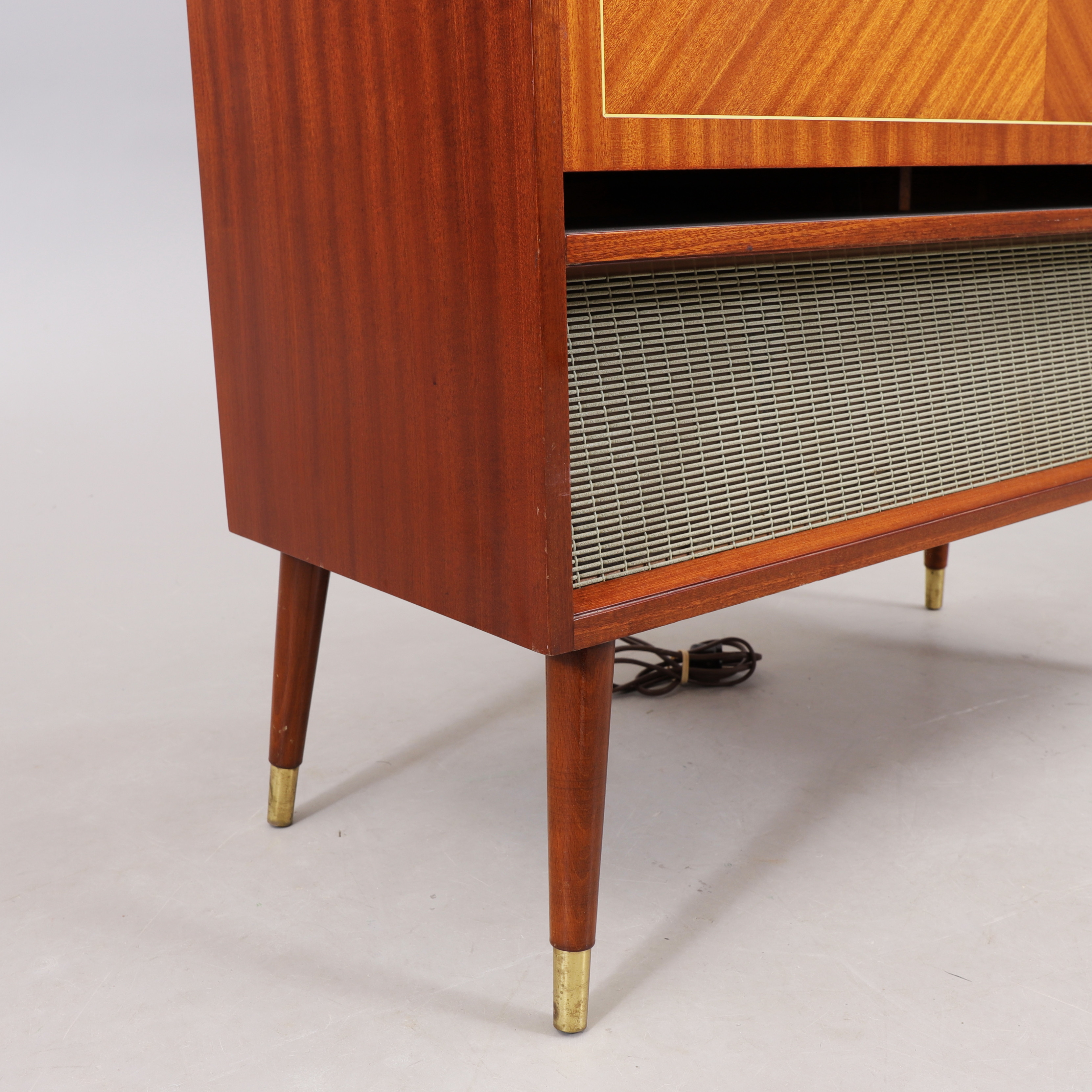 Images for 2258072. RADIOGRAM PHONE, Radiola, mid 20th century. - Auctionet
