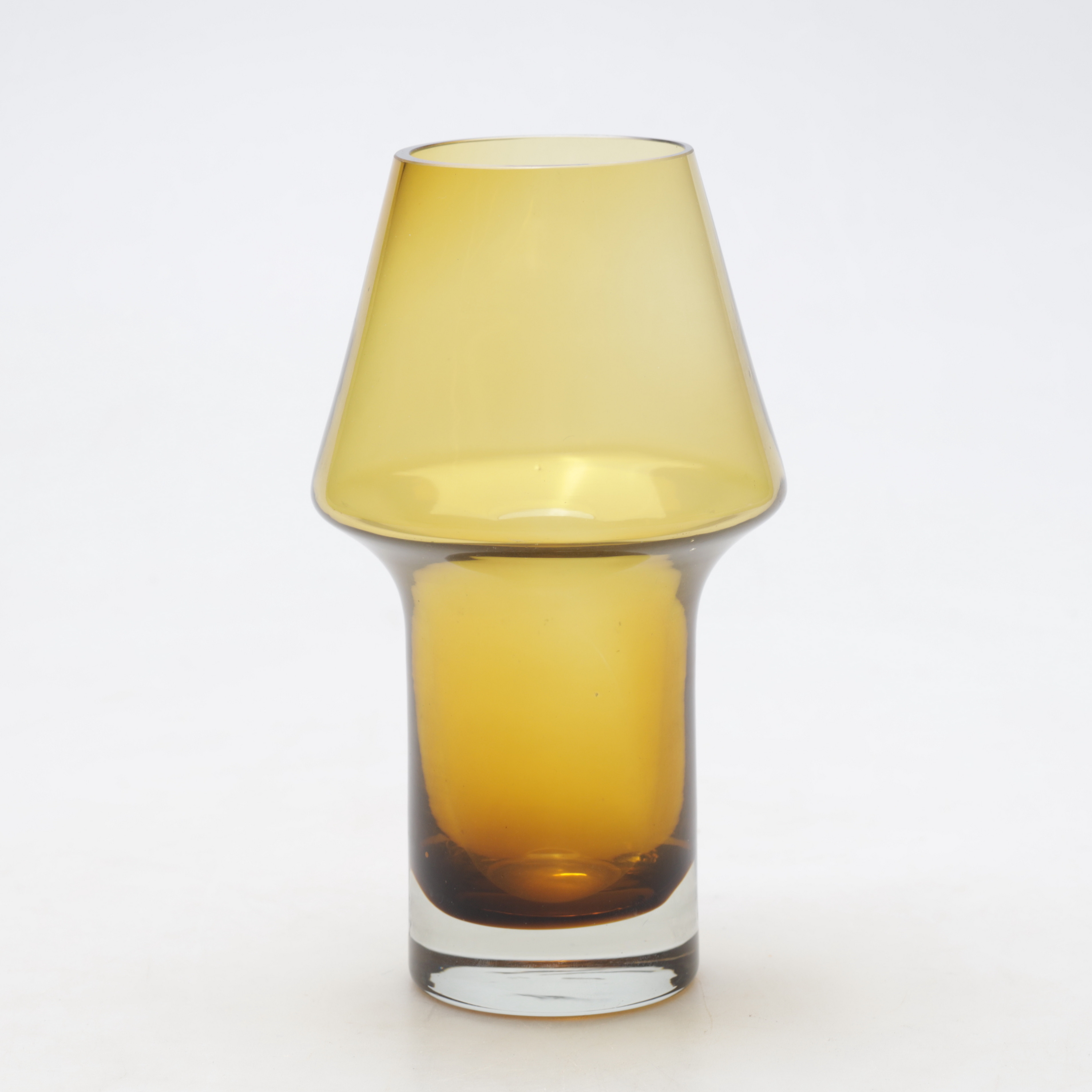 Images for 2262026. AINO OKKOLIN. vase, glass, Riihimäen Lasi Oy ...