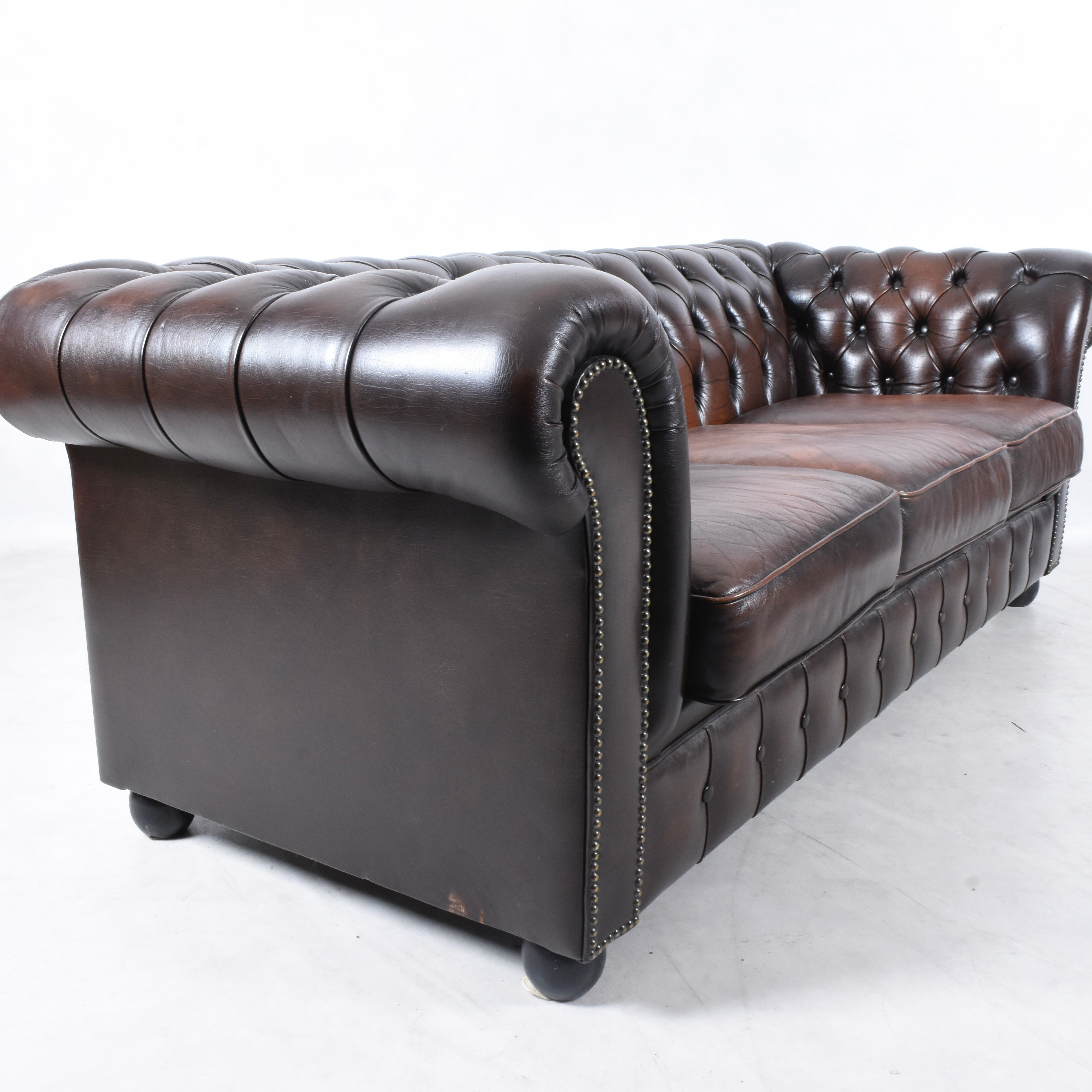 Images for 2262616. SOFA, 3-seater, Chesterfield, leather, Pendragon ...