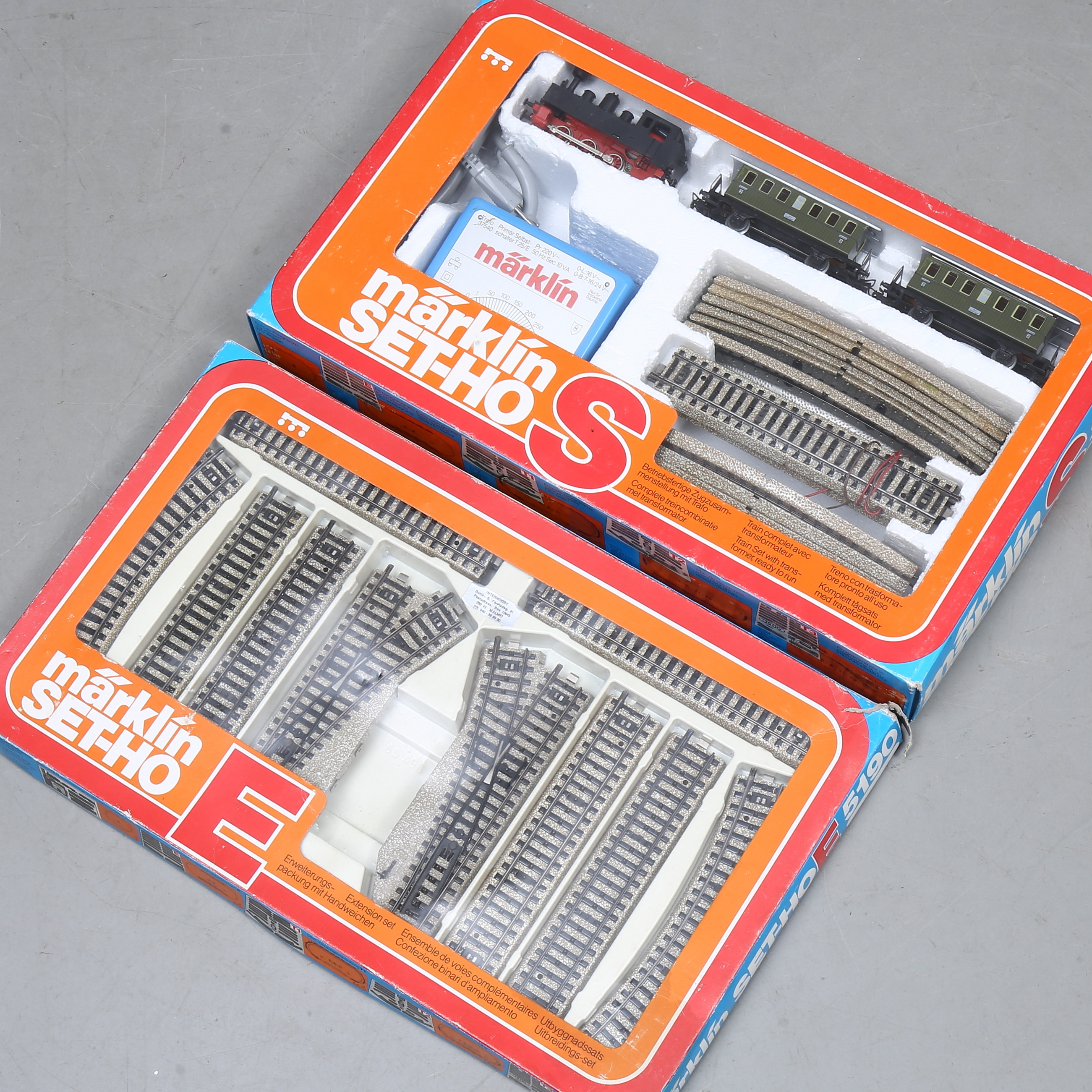 Images for 2263927. MÄRKLIN 2920 train set with locomotive, 2 wagons ...