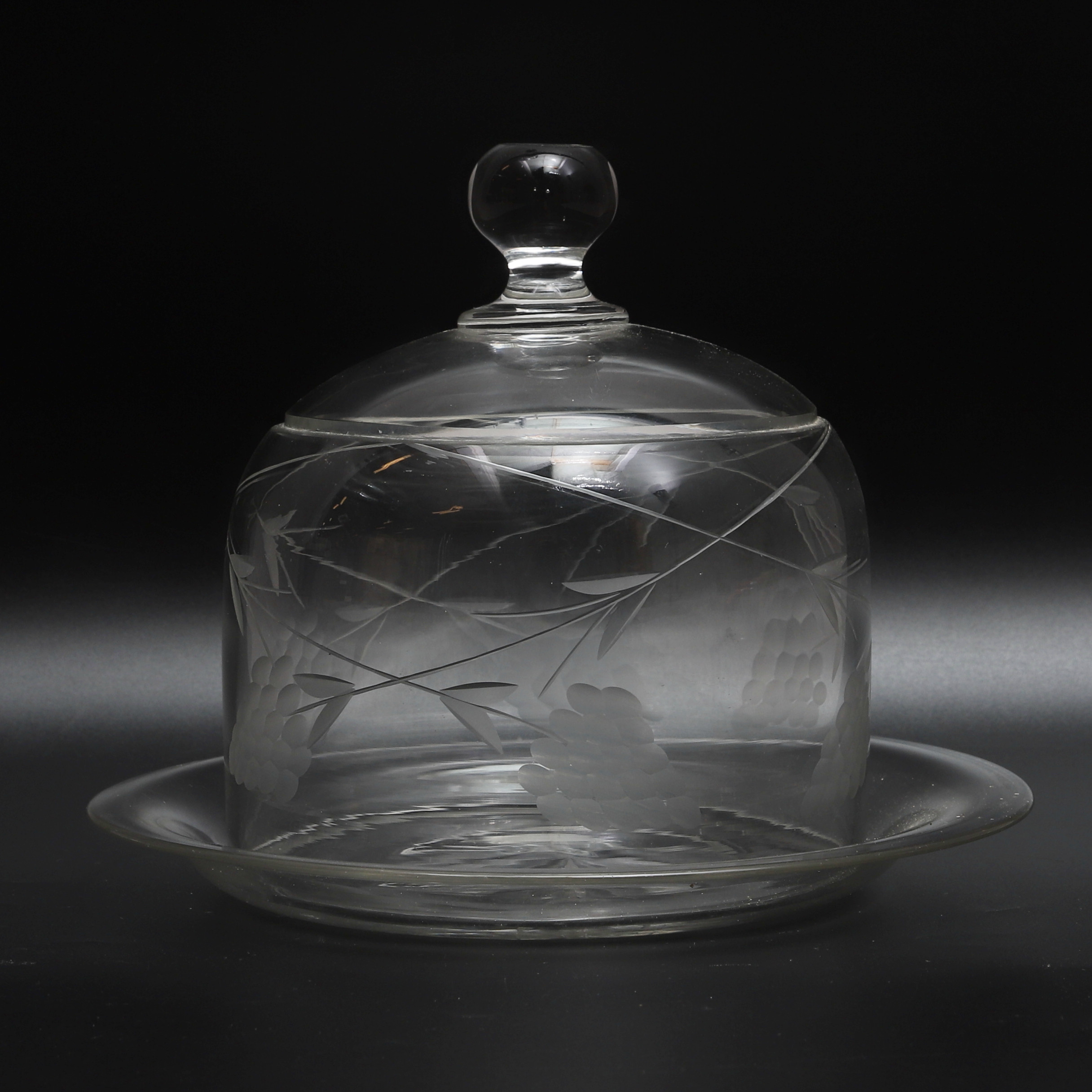 Images for 2265008. CHEESE BOX, with dish, glass. - Auctionet