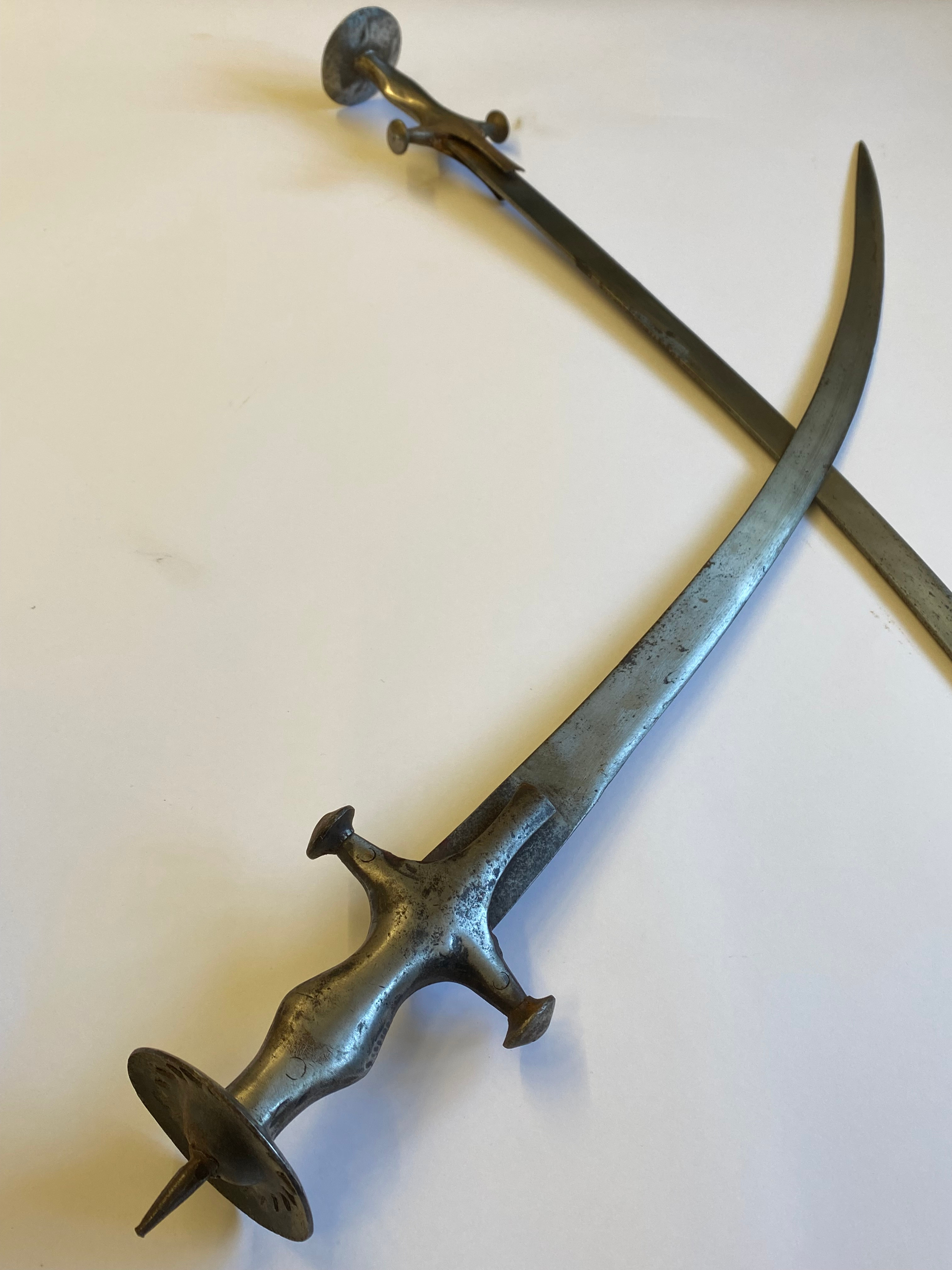 Images for 2268907. A PAIR OF INDIAN 'TULWAR' TYPE SWORDS. - Auctionet