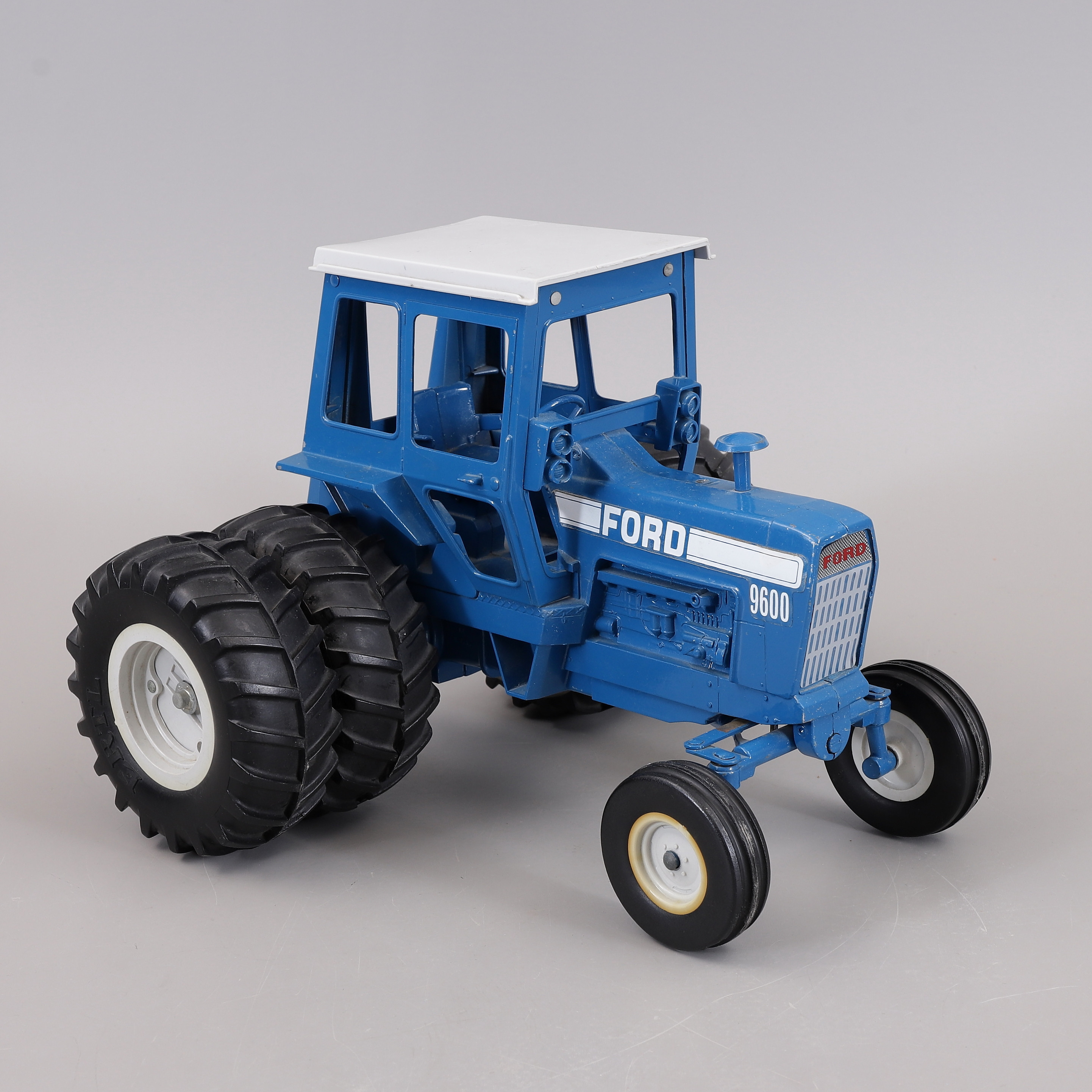 Images for 2277509. TRACTOR with TRAILER, metal, Ford 9600, The Big ...