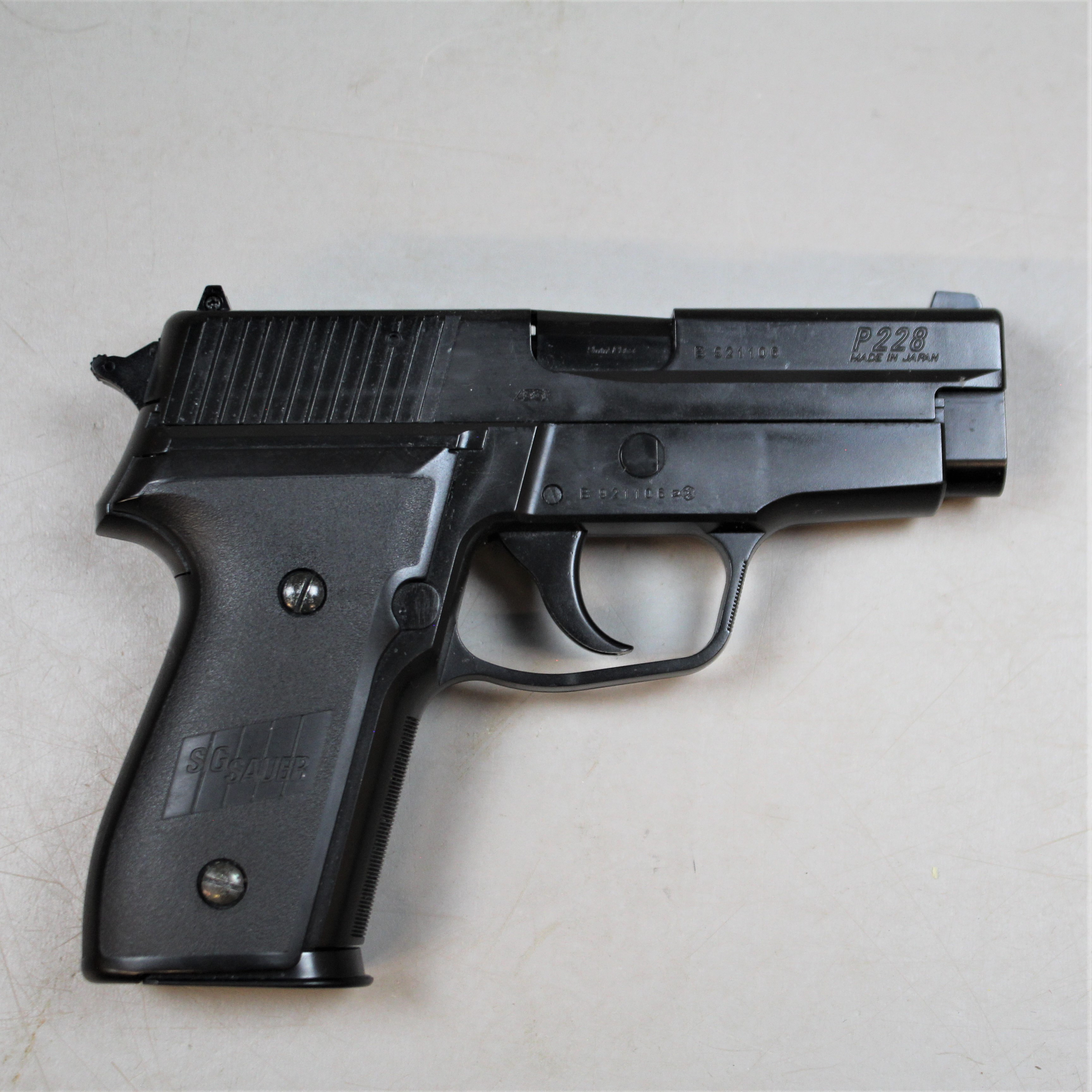Images for 2279865. AIRSOFT GUN, "Sig Sauer" P228. - Auctionet