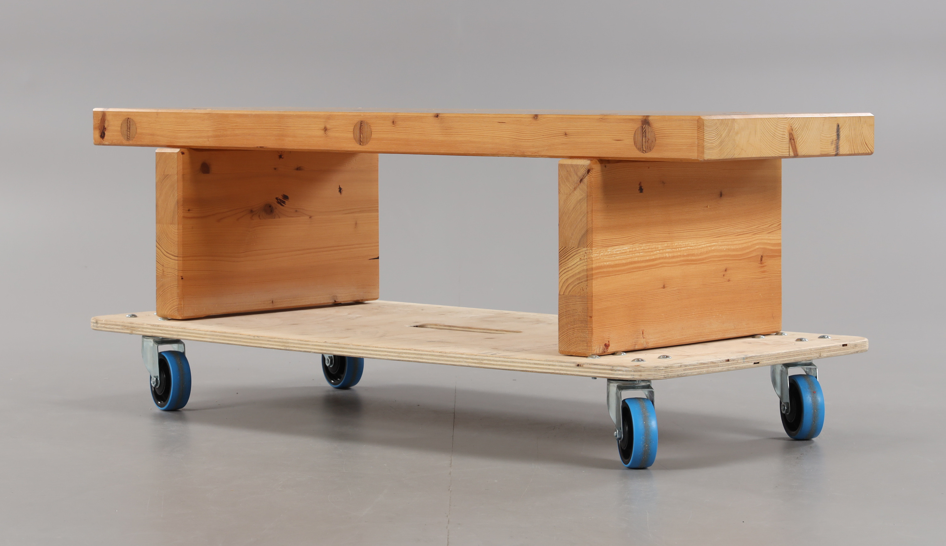 Bilder för 2289108. ROLAND WILHELMSSON Soffbord / bänk, Ågesta 1971 ...