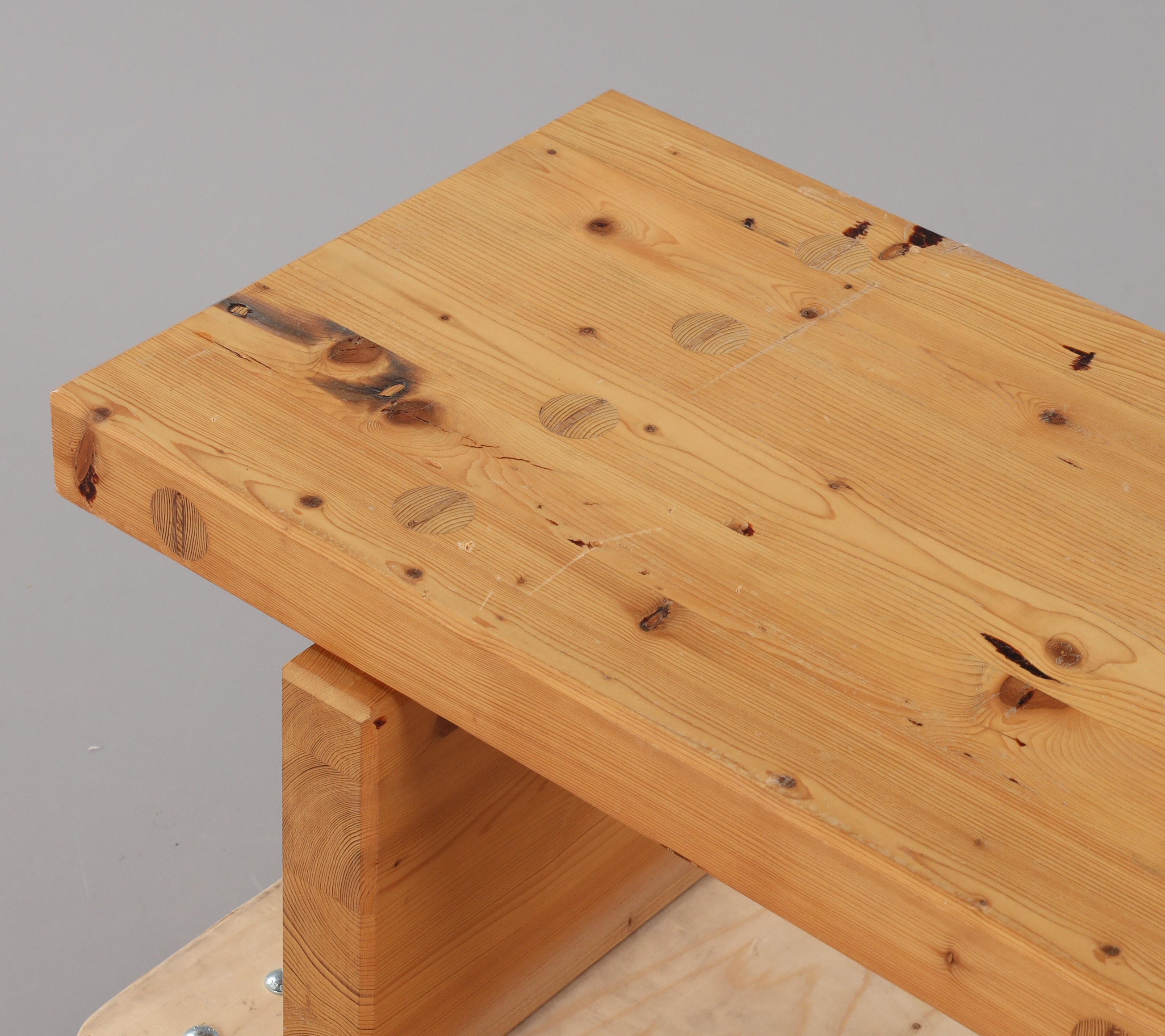 Bilder för 2289108. ROLAND WILHELMSSON Soffbord / bänk, Ågesta 1971 ...