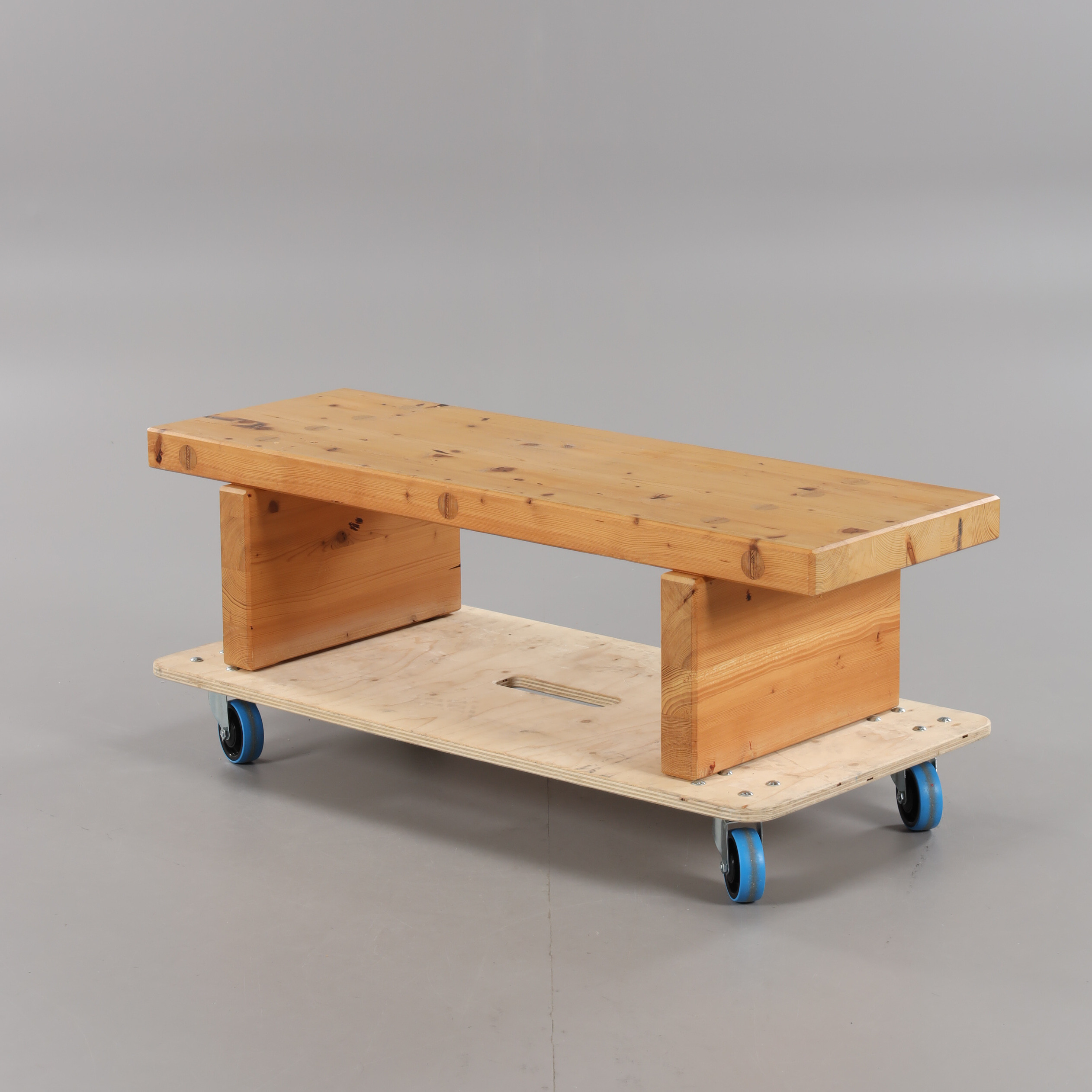 Bilder för 2289108. ROLAND WILHELMSSON Soffbord / bänk, Ågesta 1971 ...