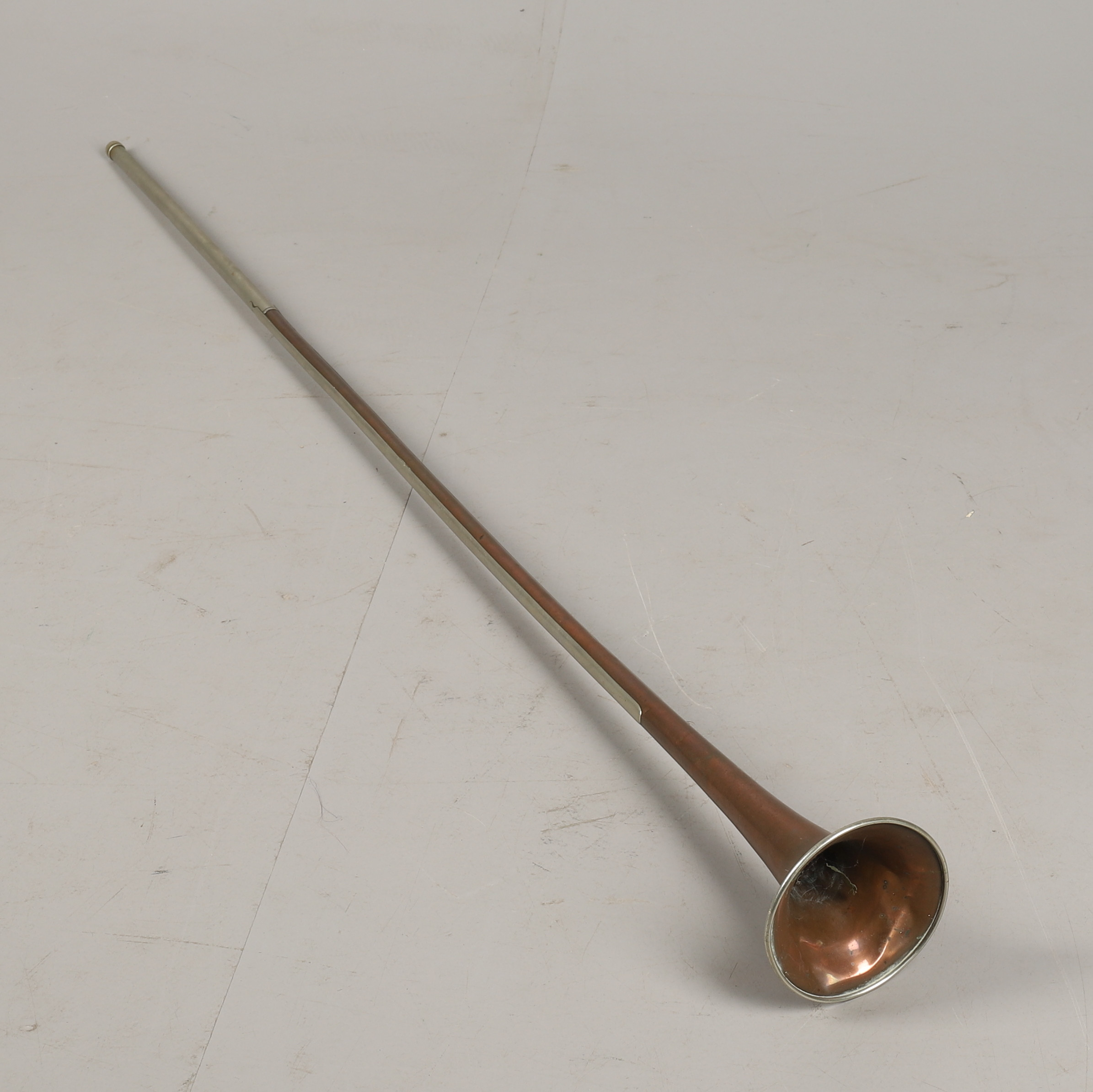 Images for 2289496. A NICKEL AND COPPER COACHING HORN. - Auctionet
