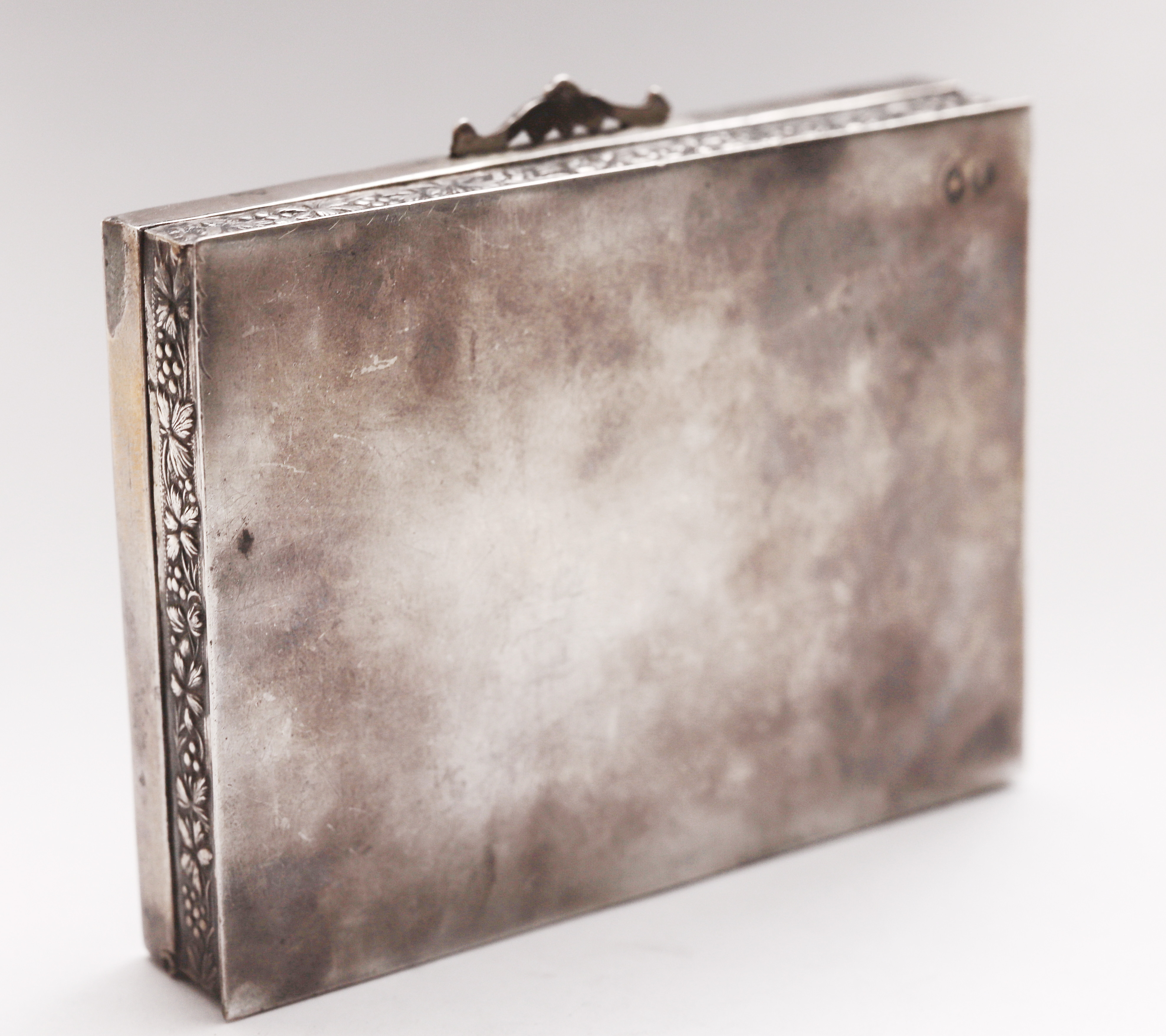 Images for 2292860. SNuff Box. ART DECO. PUNCHED SILVER. - Auctionet