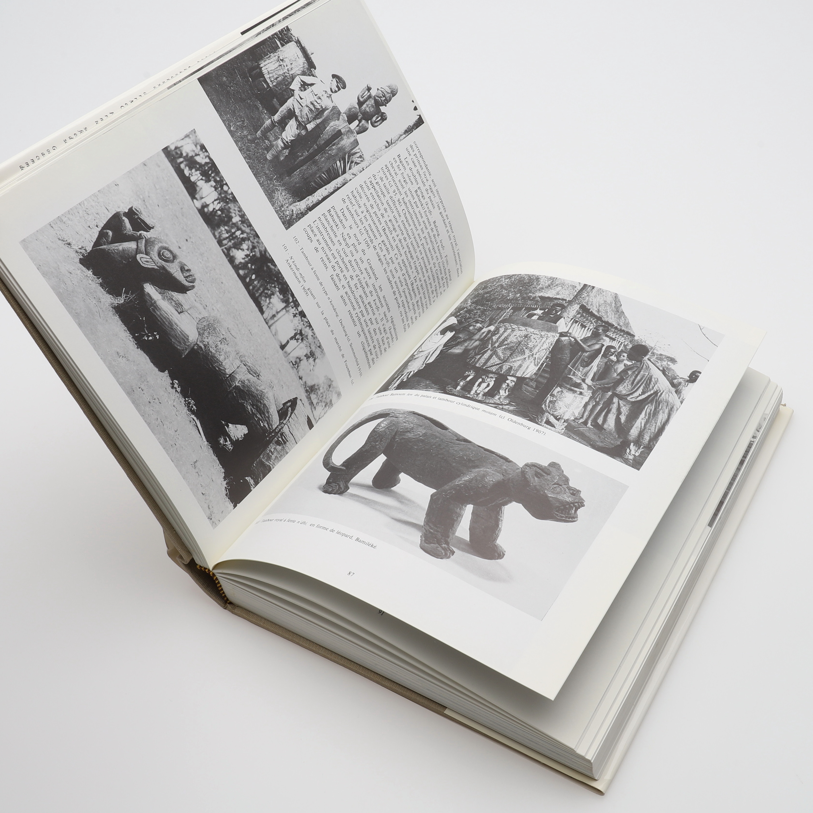 Images for 2298687. "ARTS ANCIENS DU CAMEROUN", 1 Vol. Pierre Carter ...