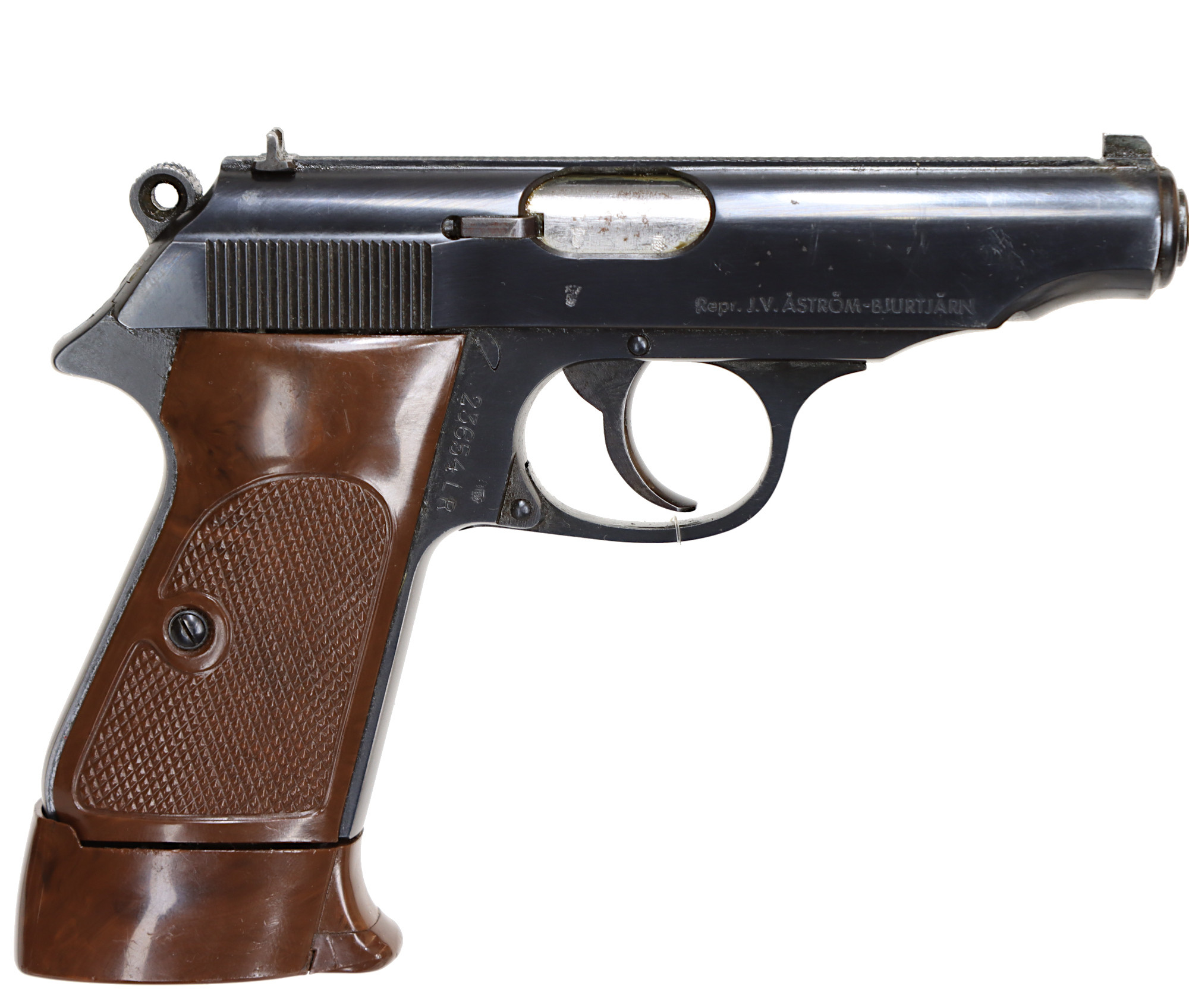 2299305. 15. PISTOL, Puoliautomaattinen, merkki Manurihn, malli PP ...