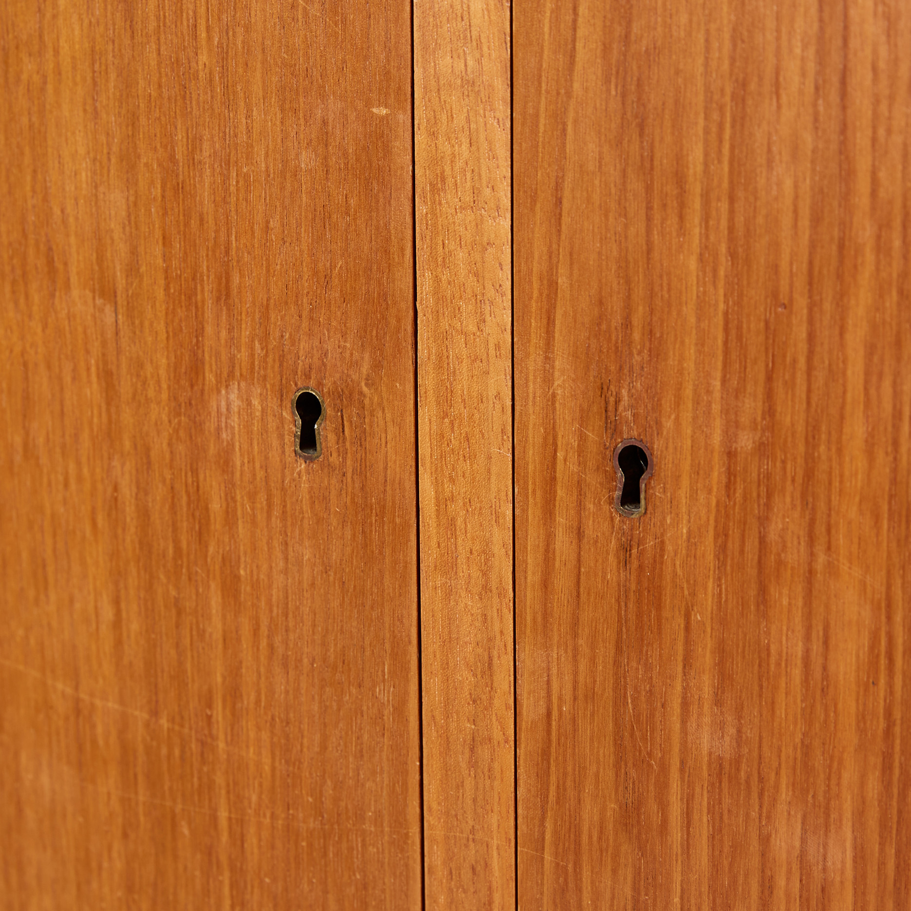 Bilder för 2301019. HERBERT VERMUM, skåp, gesällarbete 1968, amerikansk ...