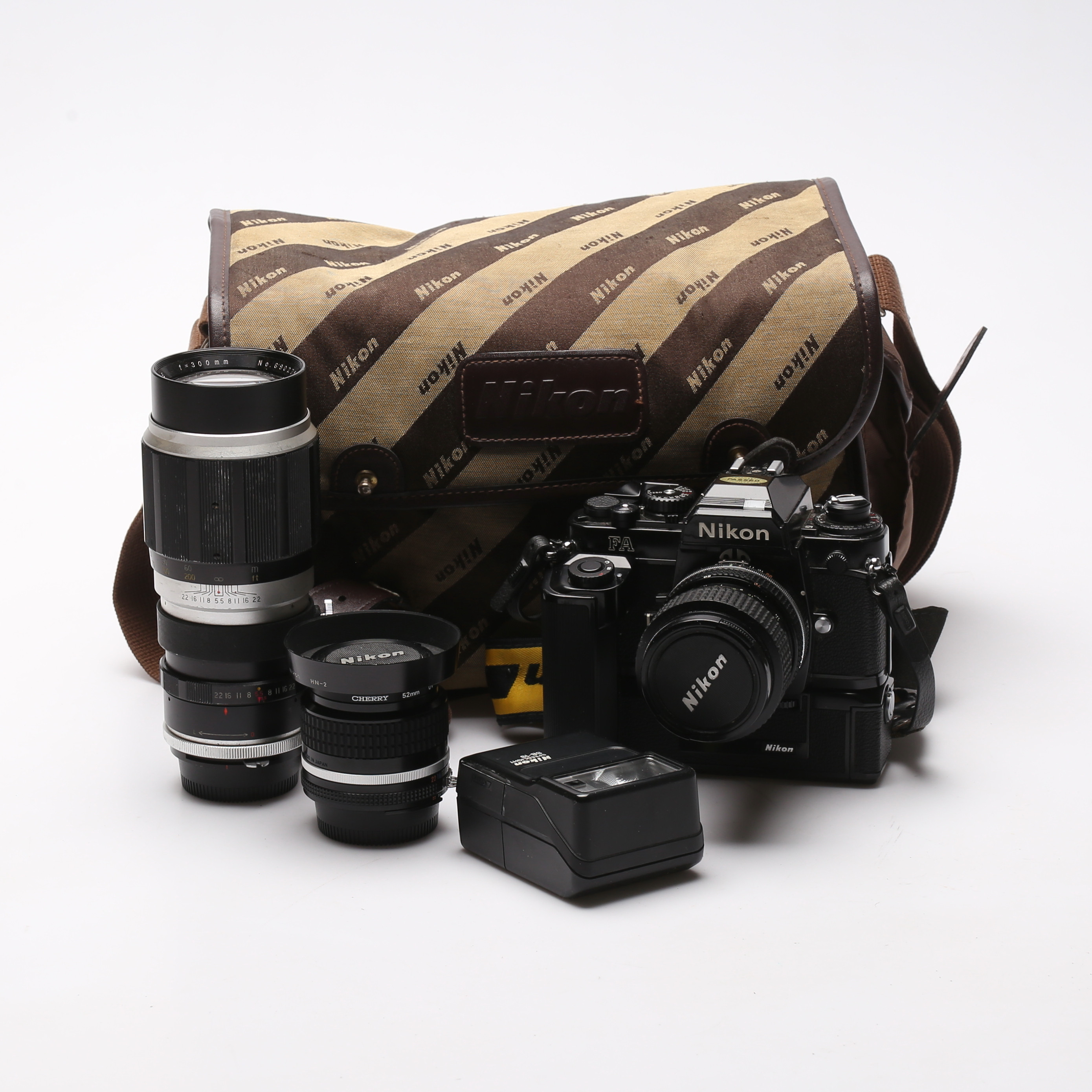 Images for 2304807. CAMERA, Nikon FA with MOTOR MD15. - Auctionet