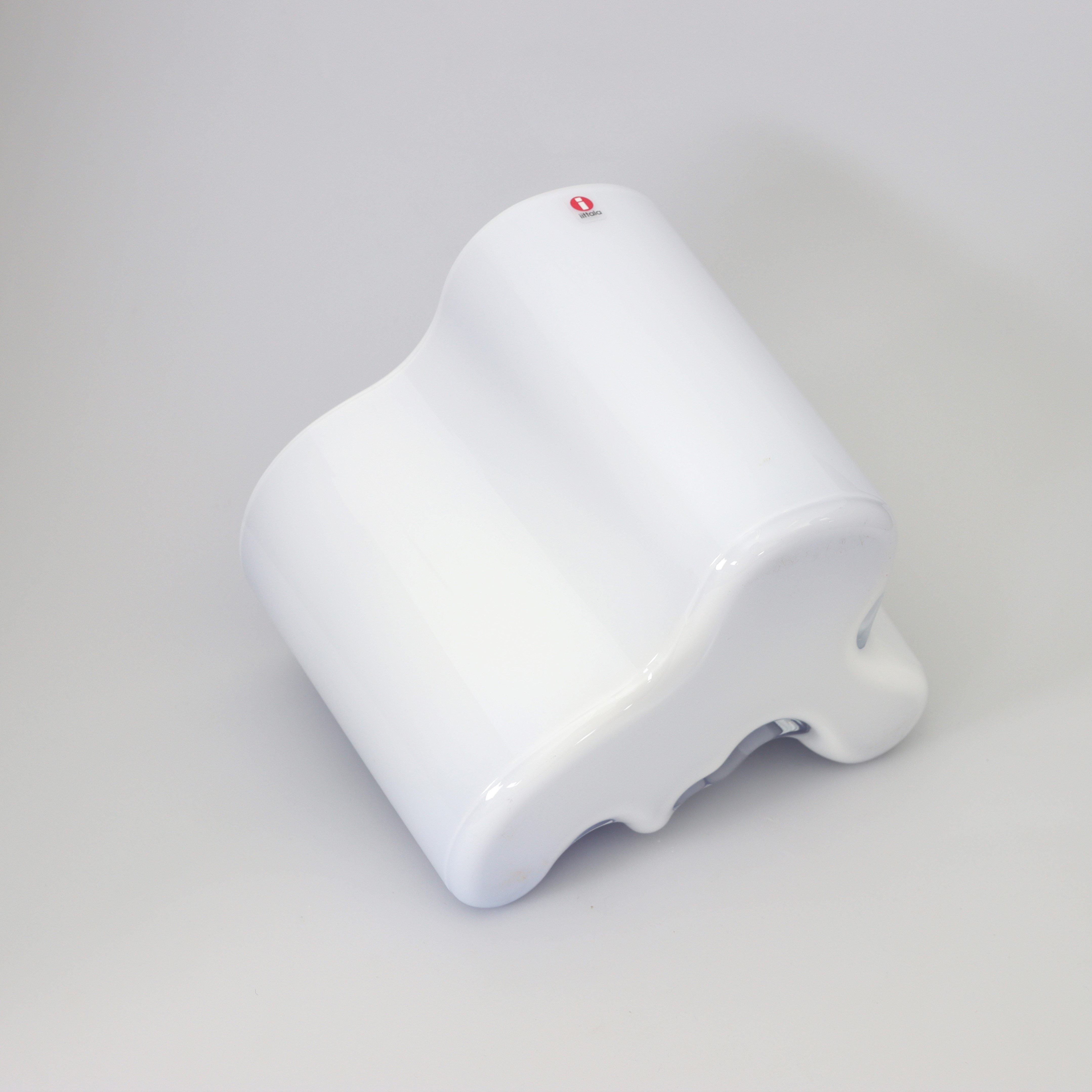 Images for 2310488. ALVAR AALTO. 1898-1976, Vase, "Savoy". - Auctionet