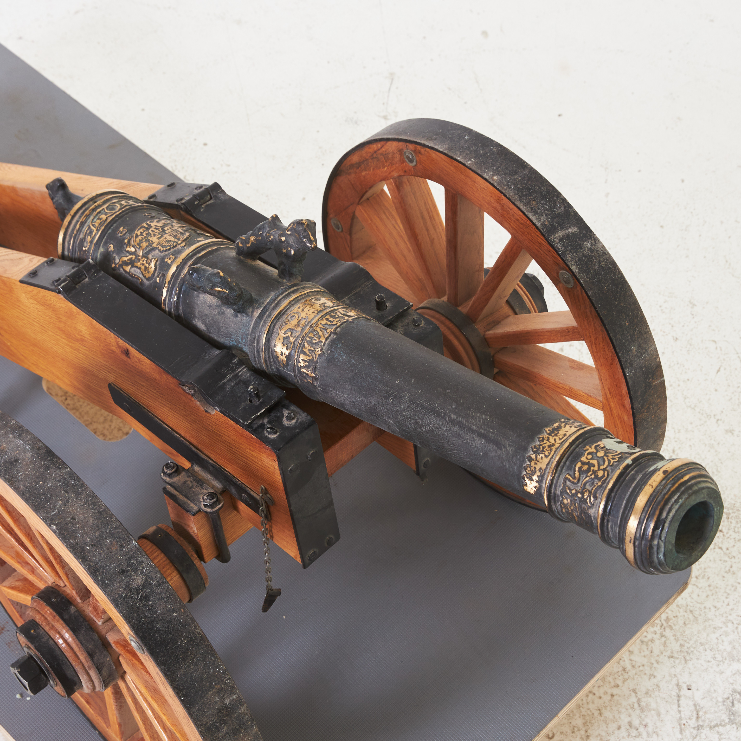 Images for 2314145. SALUTE CANNON, bronze, modeled on the royal ship ...