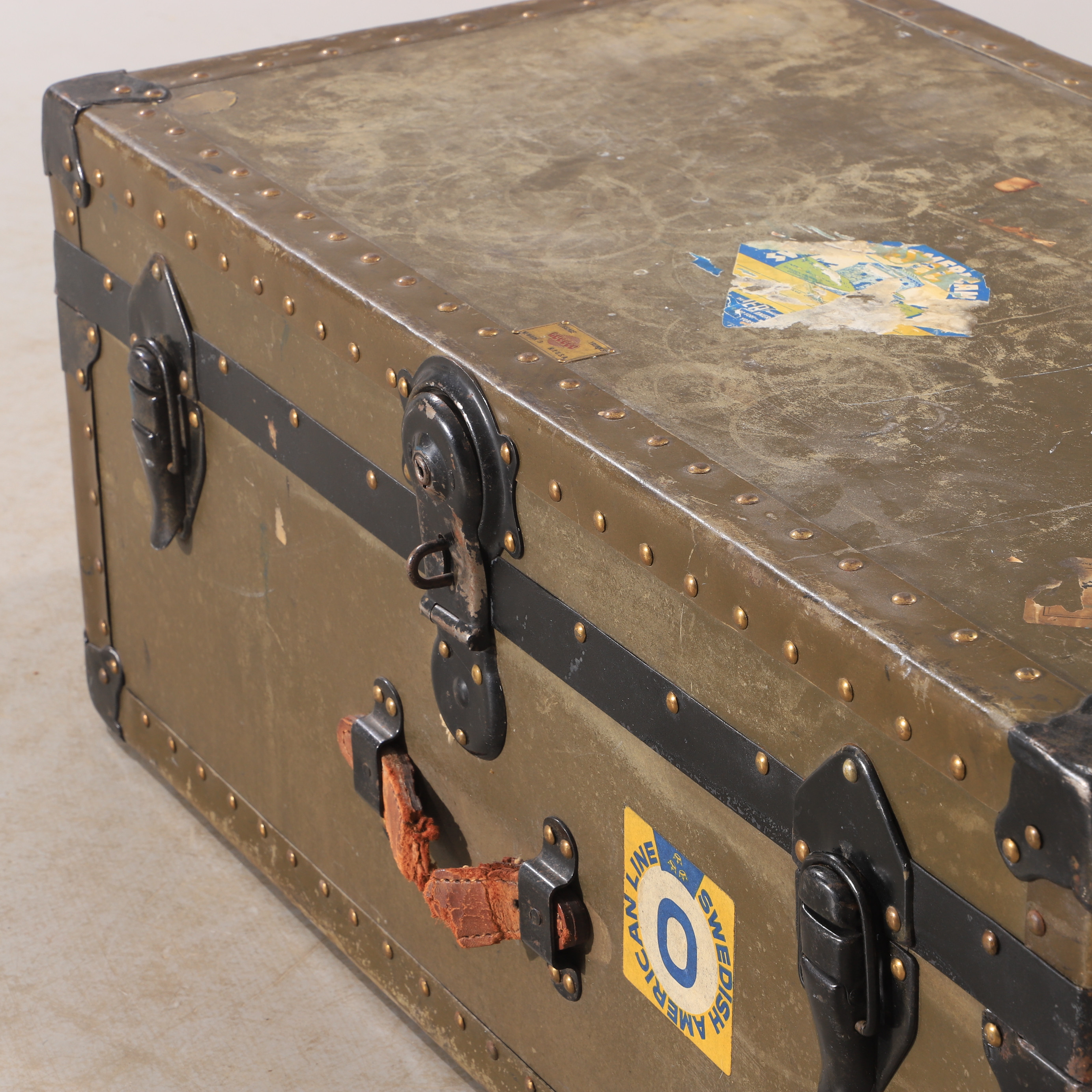 Images for 2317831. SUITCASE, so-called American suitcase, first half ...