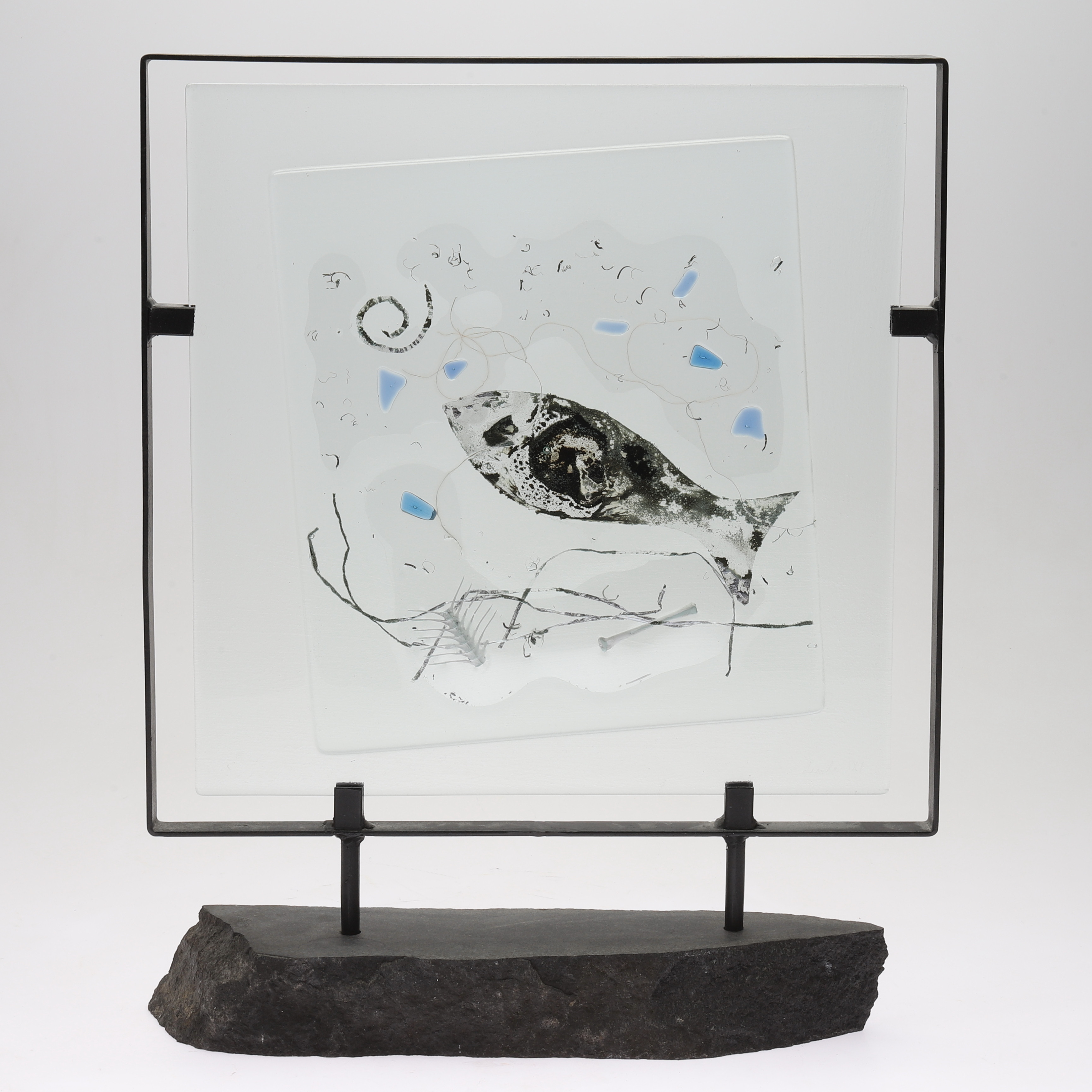 Images for 2333961. BRIGITTE LINDE. Sculpture, glass, on plinth, "Fish ...