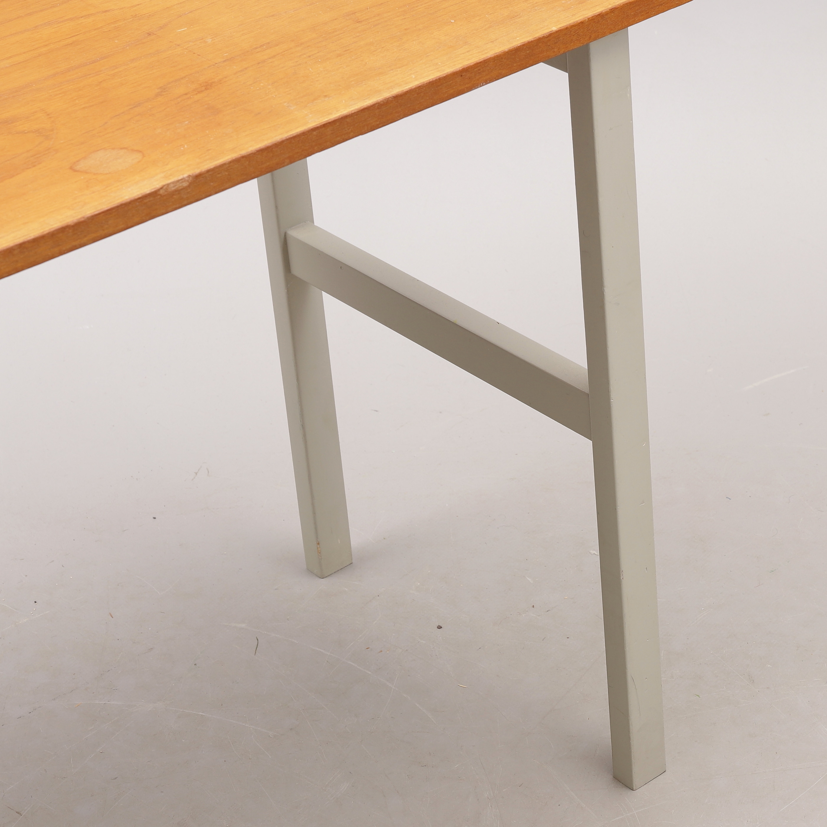 Bilder för 2336273. GILLIS LUNDGREN. Skrivbord, "Tore", IKEA, 1960-tal ...