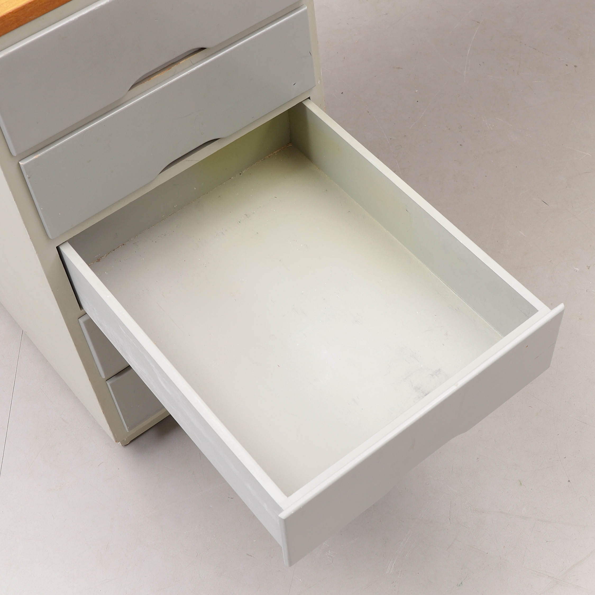 Bilder för 2336273. GILLIS LUNDGREN. Skrivbord, "Tore", IKEA, 1960-tal ...