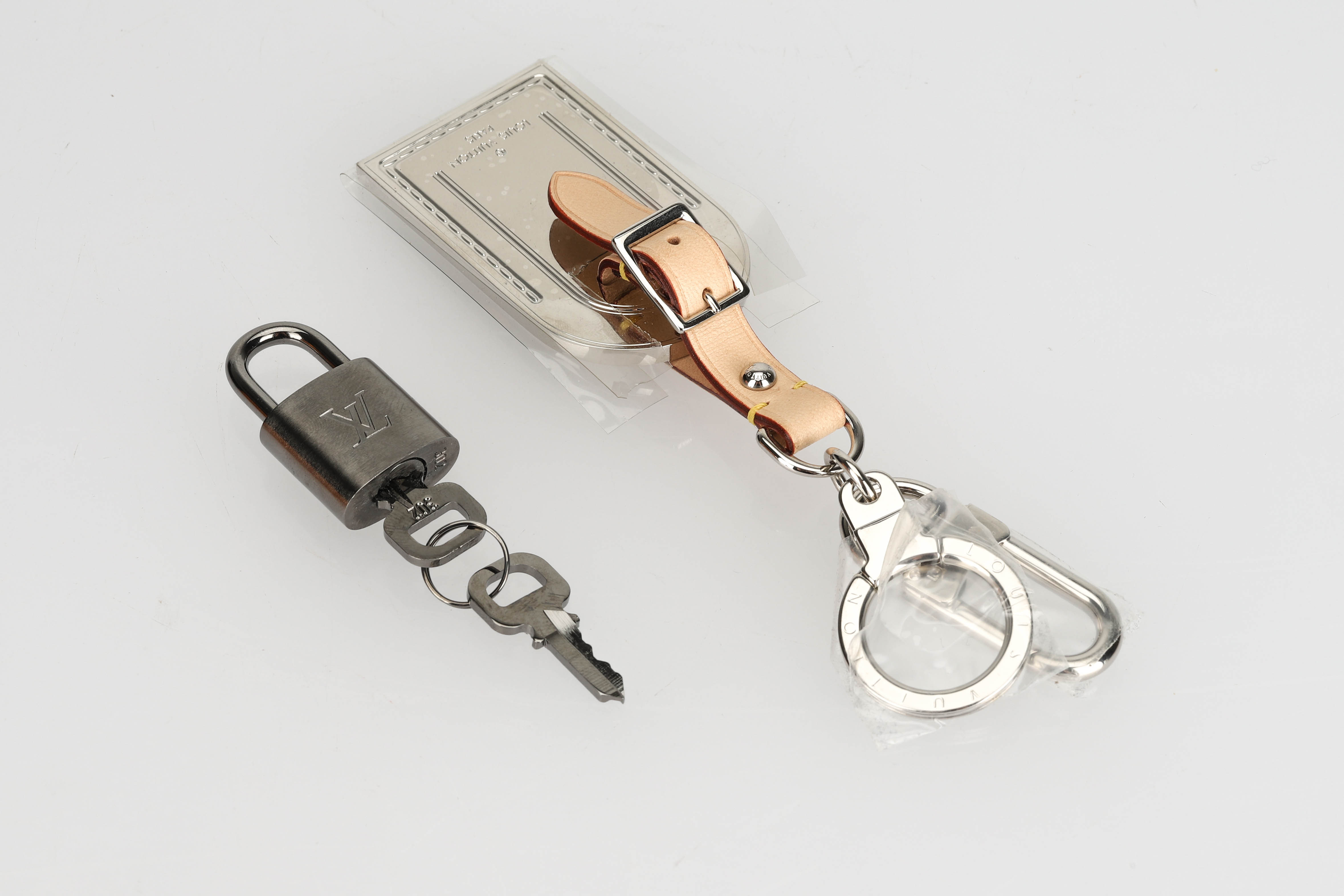 Images for 2339069. LOUIS VUITTON, Edition Vogue, Padlock and Keyring ...