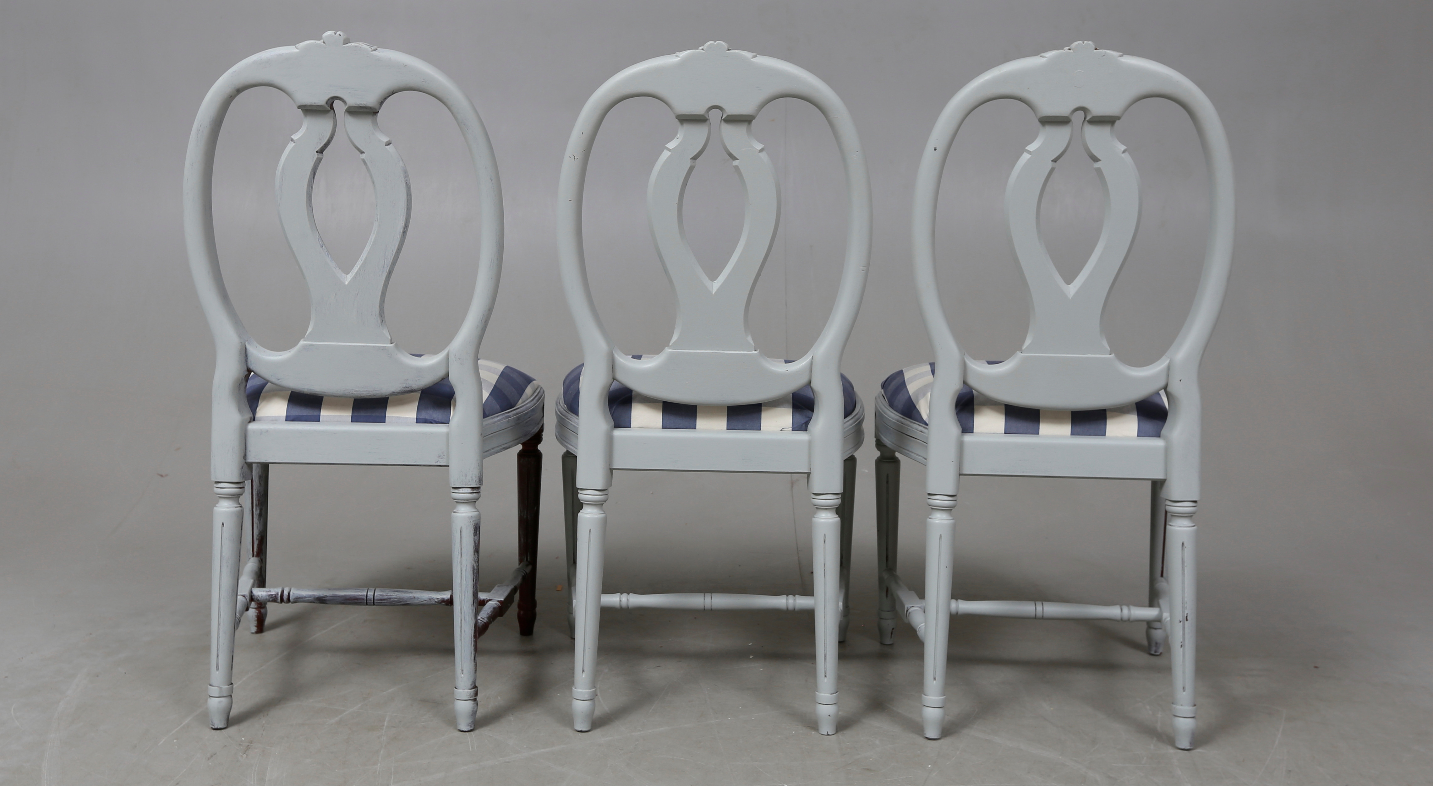 Bilder för 2351342. STOLAR, 3 st, den så kallade svenska modellen ...