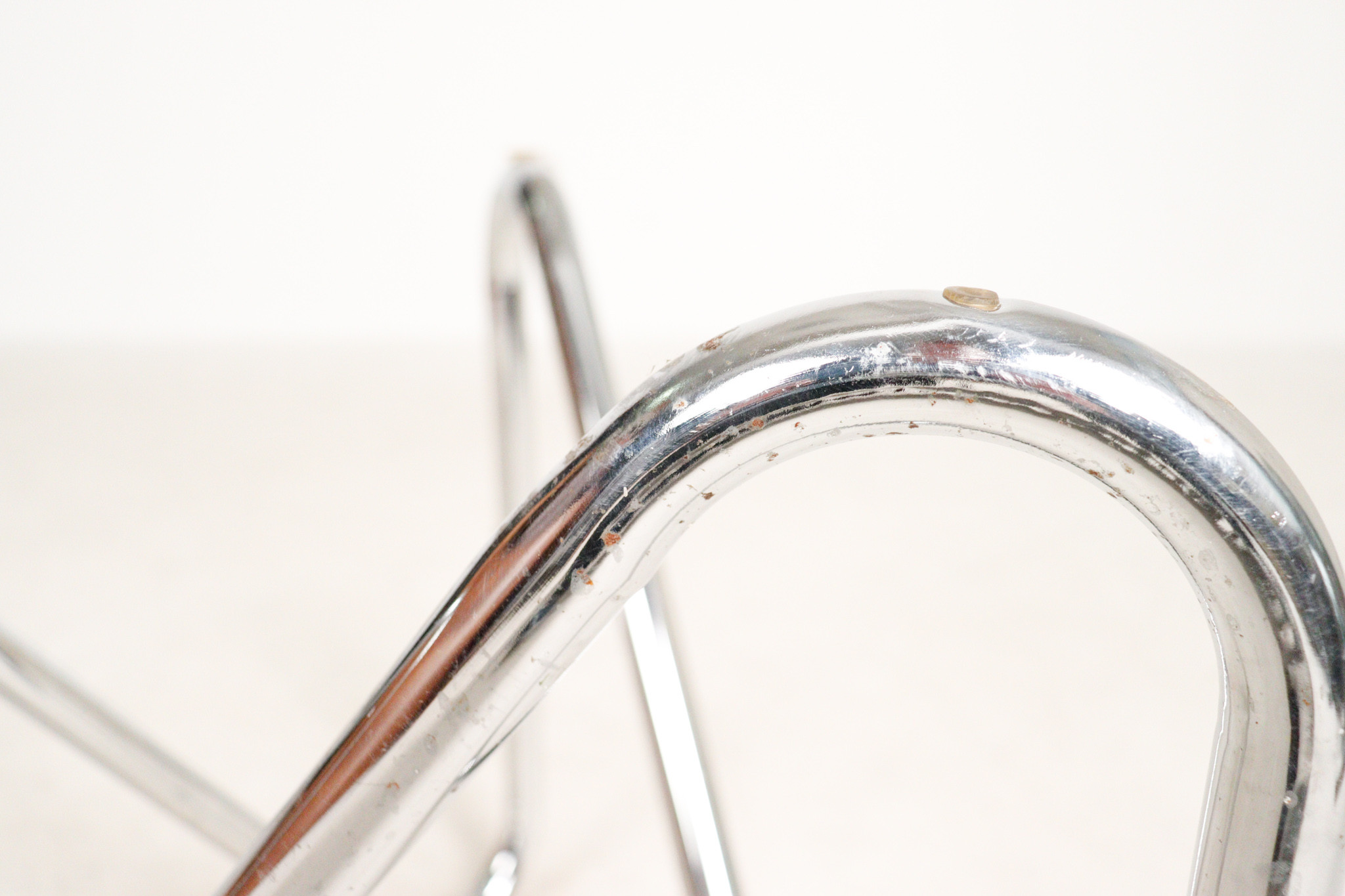 Bilder för 2363734. Franska soffbord i tubulärt stål, 1970-talet ...